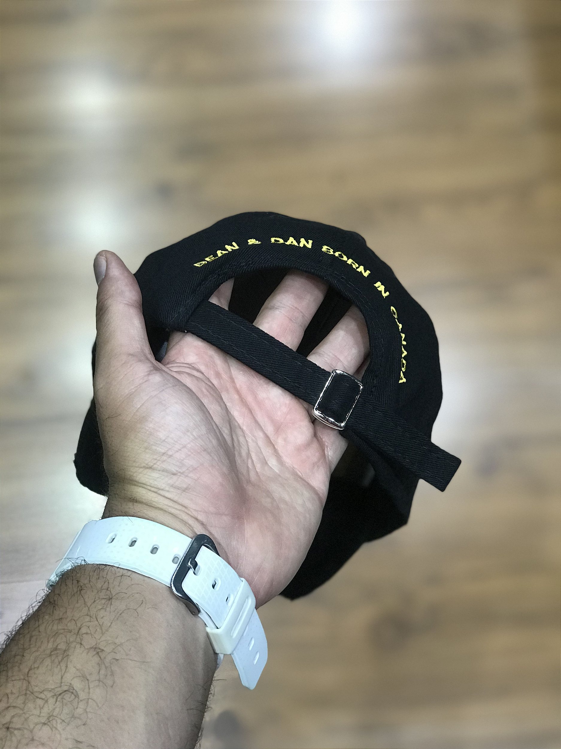 Cap Dsquared2 Canadian Twins Black Strapback Aba Curva - CAPMAFIA ⚡️ ...