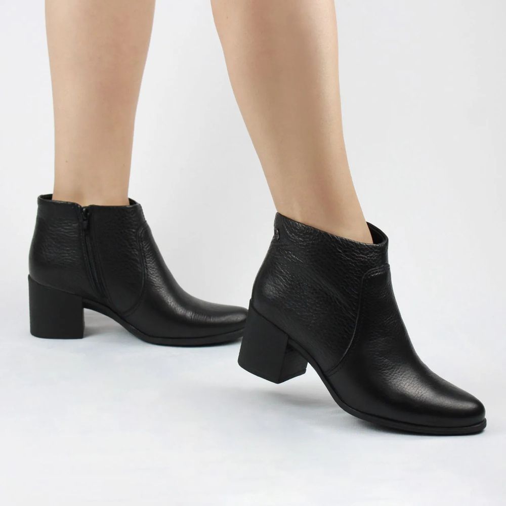 Bota Feminina Wood Cano Curto Salto Bloco Médio - Preto - Bottero ...