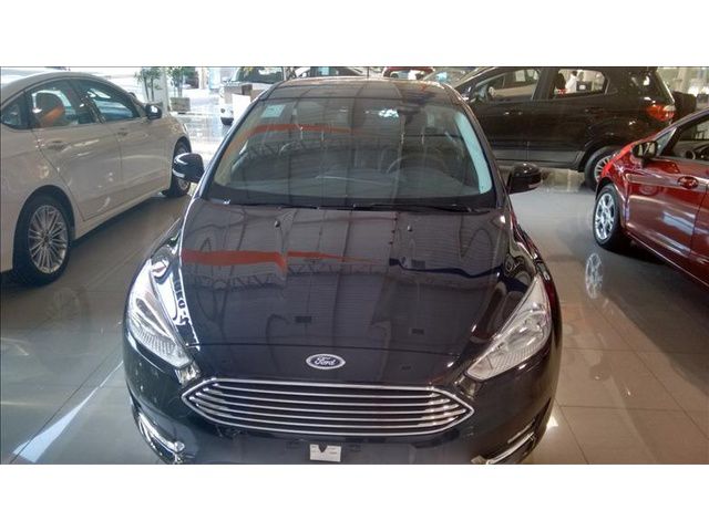 Ford Focus Hatch Titanium Plus 2.0 PowerShift 201 - Car House Automoveis