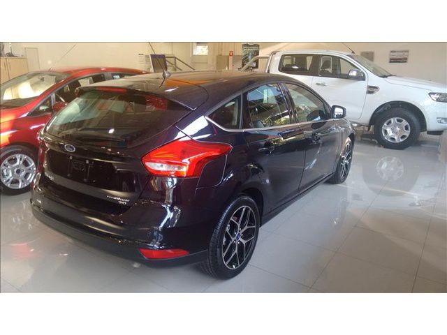 Ford Focus Hatch Titanium Plus 2.0 PowerShift 201 - Car House Automoveis