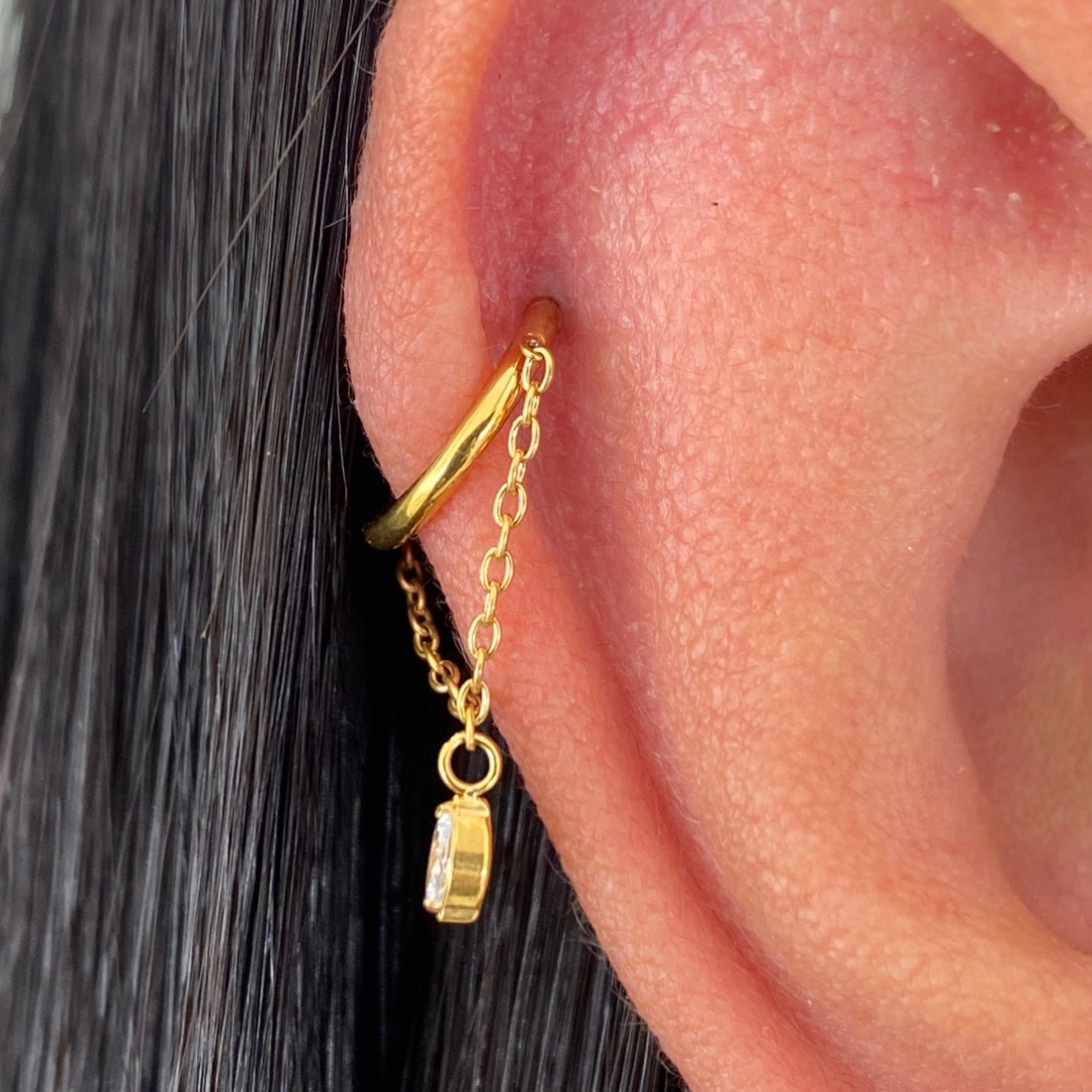 ARGOLA TITÂNIO CORRENTINHA PINGENTE OVAL - I Love Piercing - Loja ...