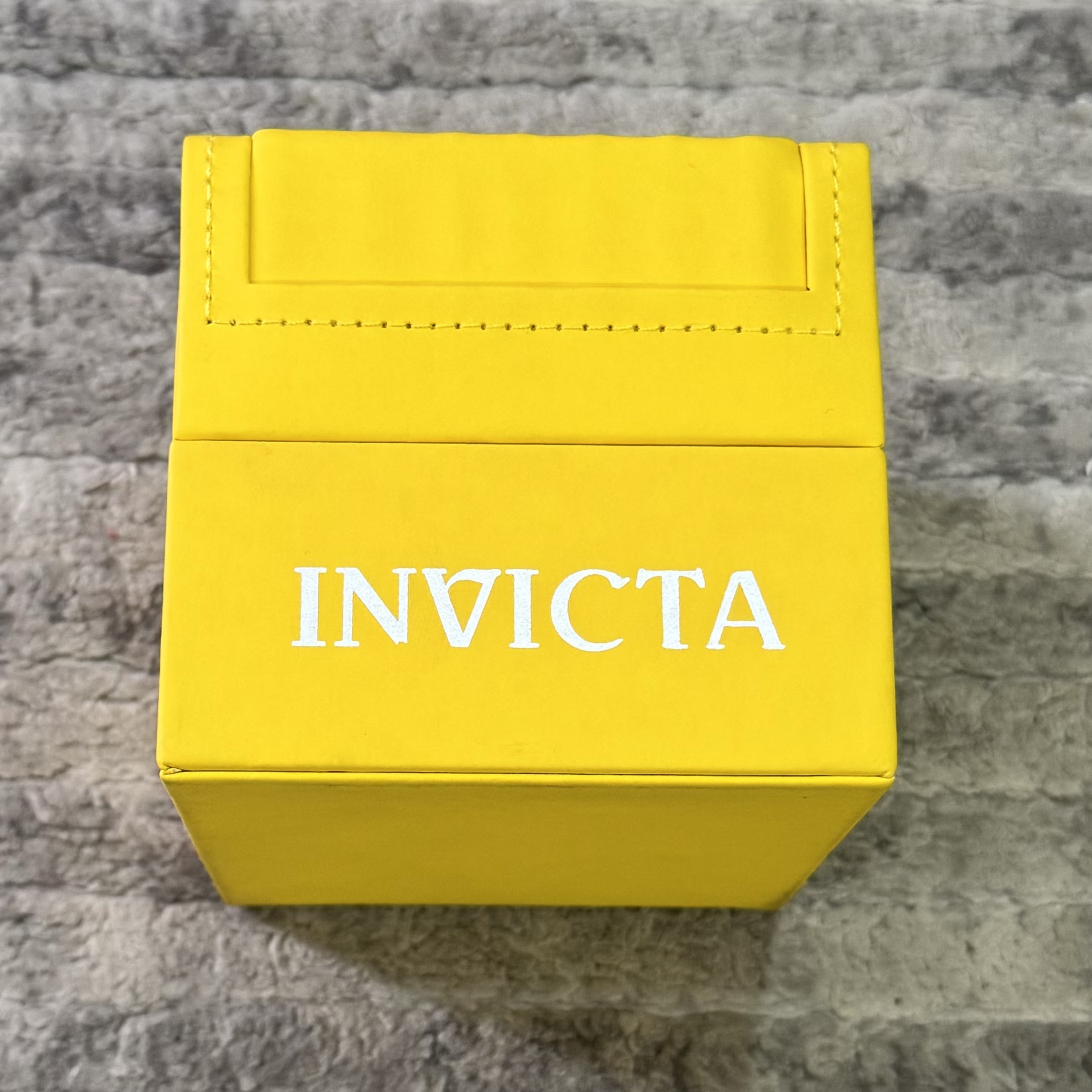 Caixa completo oficial INVICTA - VMAX ATACADO