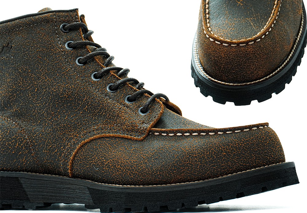 Bota Moc Toe Cano Médio Couro Craquelê Marrom - Barcelona Design | Site ...