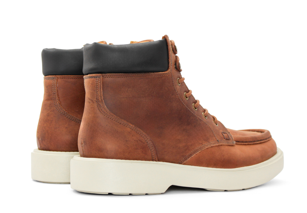Bota Masculina Moc Toe Couro Crazy Horse Pinhão Barcelona - Barcelona ...