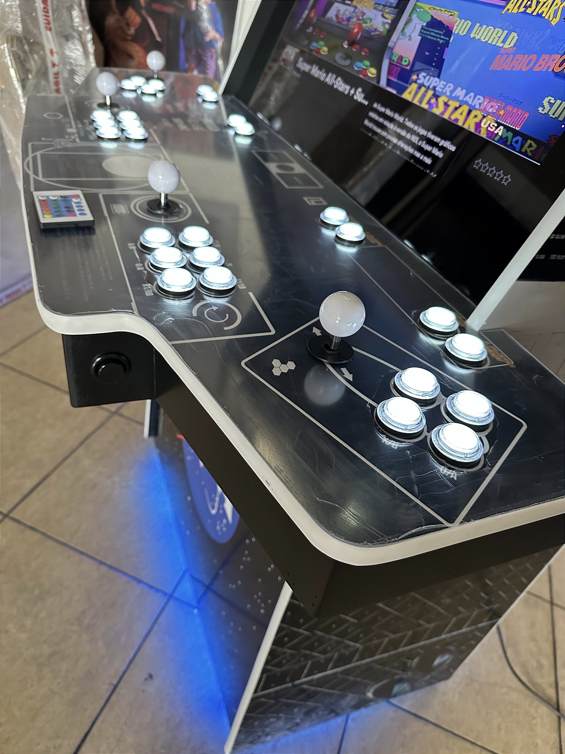 Arcade Premium Fliperama 32 Polegadas 4 Players Space Arcade Play Games