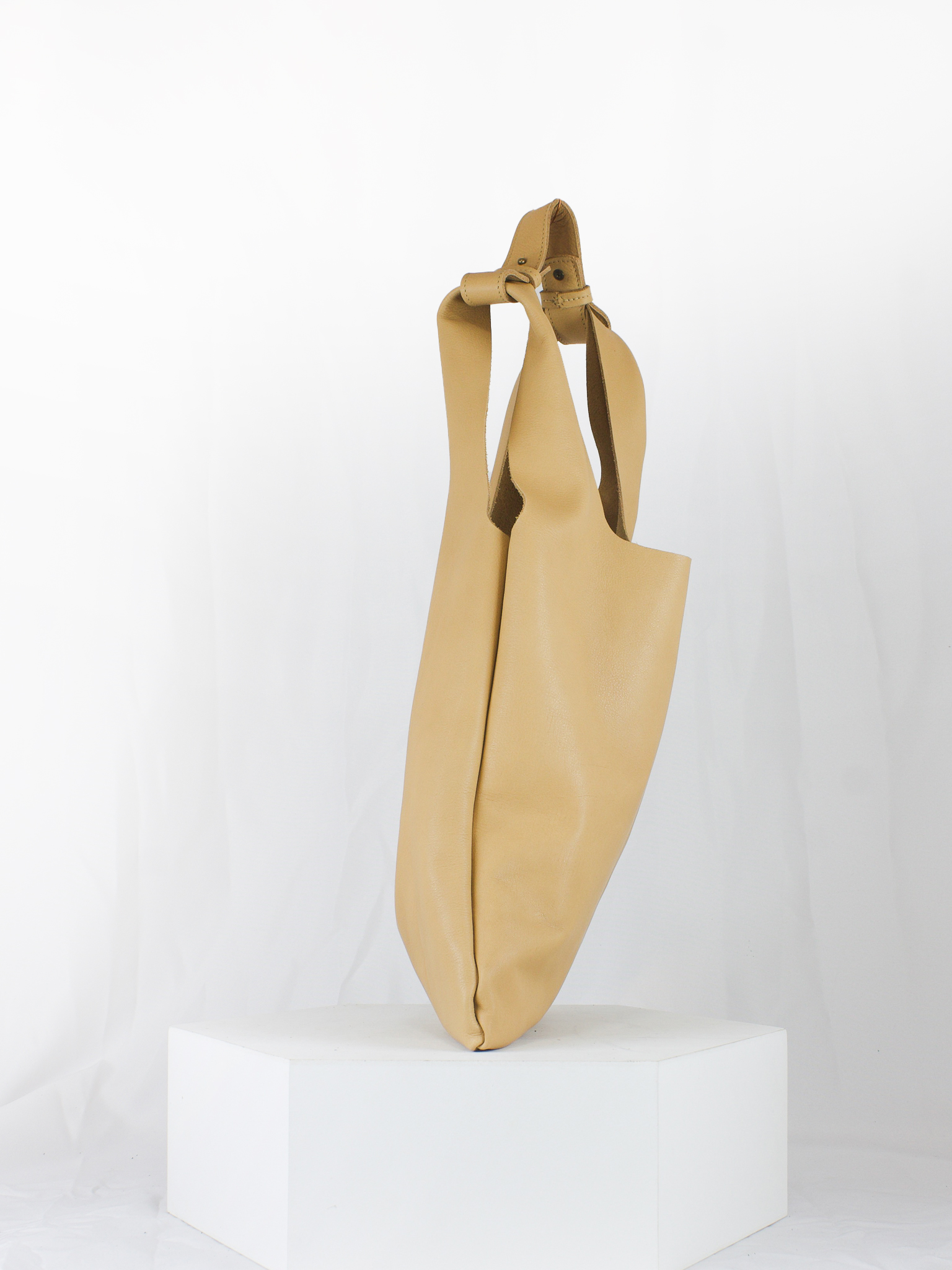 Bolsa Sacola Areia - Quitanda Couro