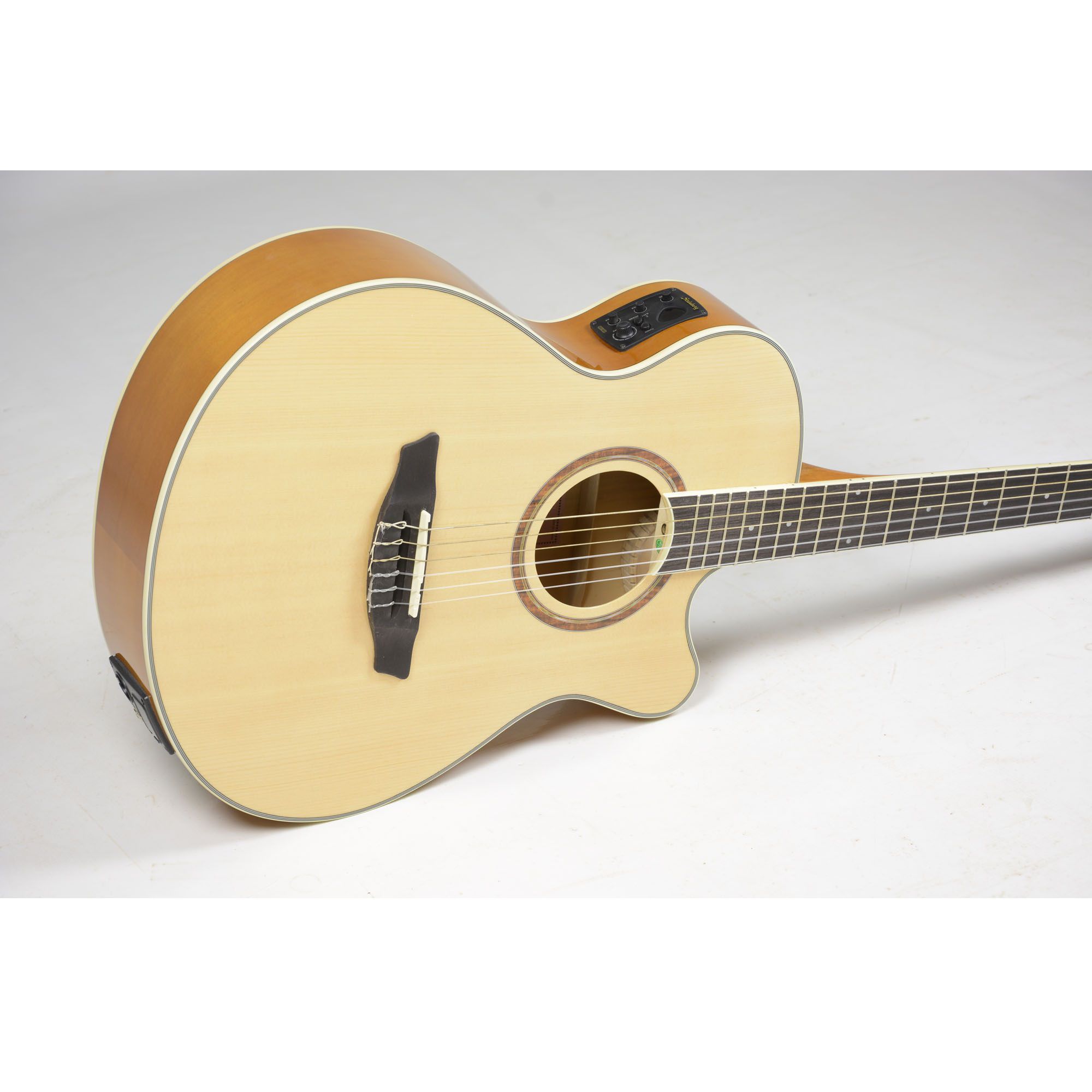 Violão Elétrico Nylon Strinberg Vienna VE30C NS - Krunner - Loja de ...