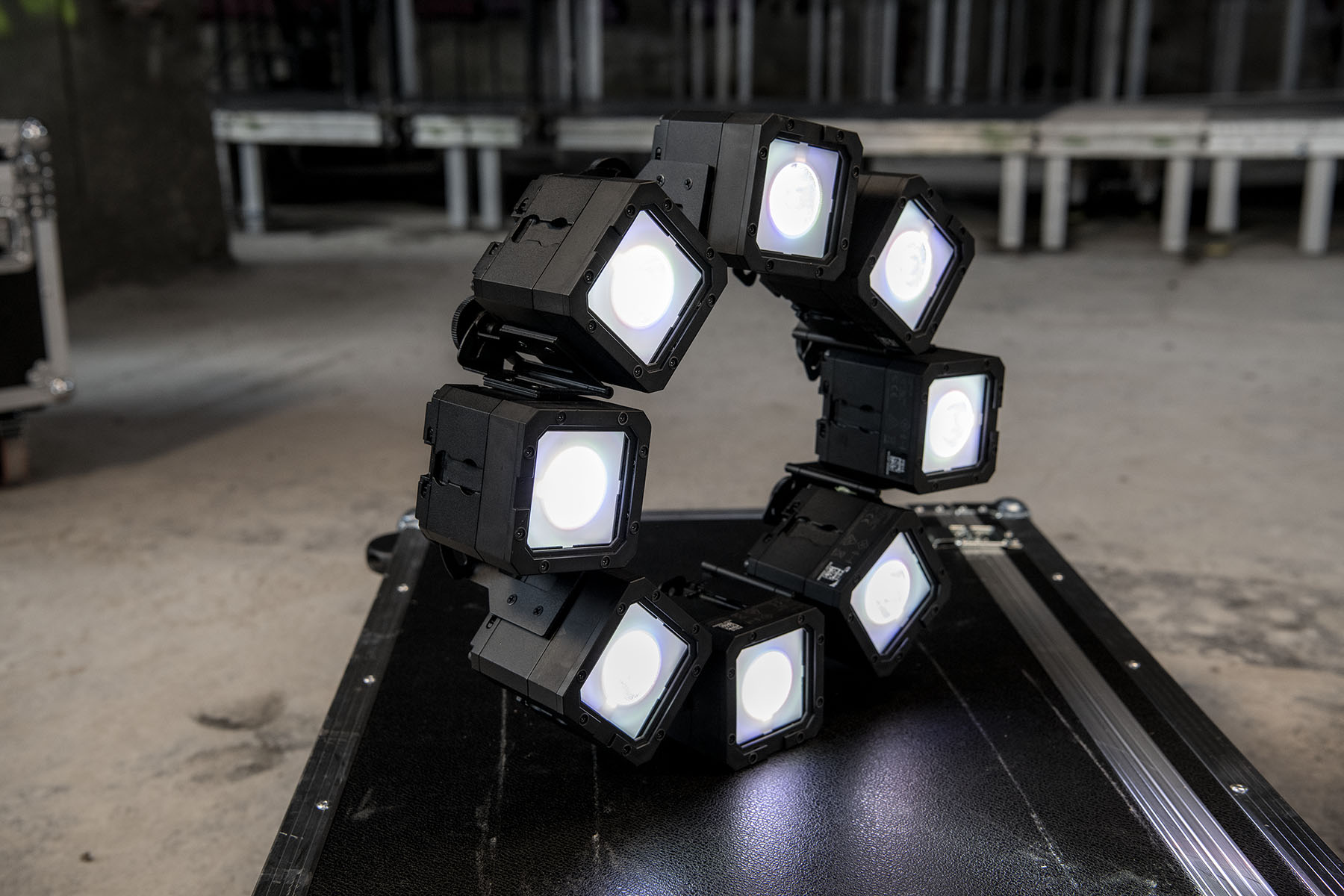 Kit Astera PixelBrick 8-Light com acessórios - PB15-SET-US (PRÉ-VENDA) - MCI Store