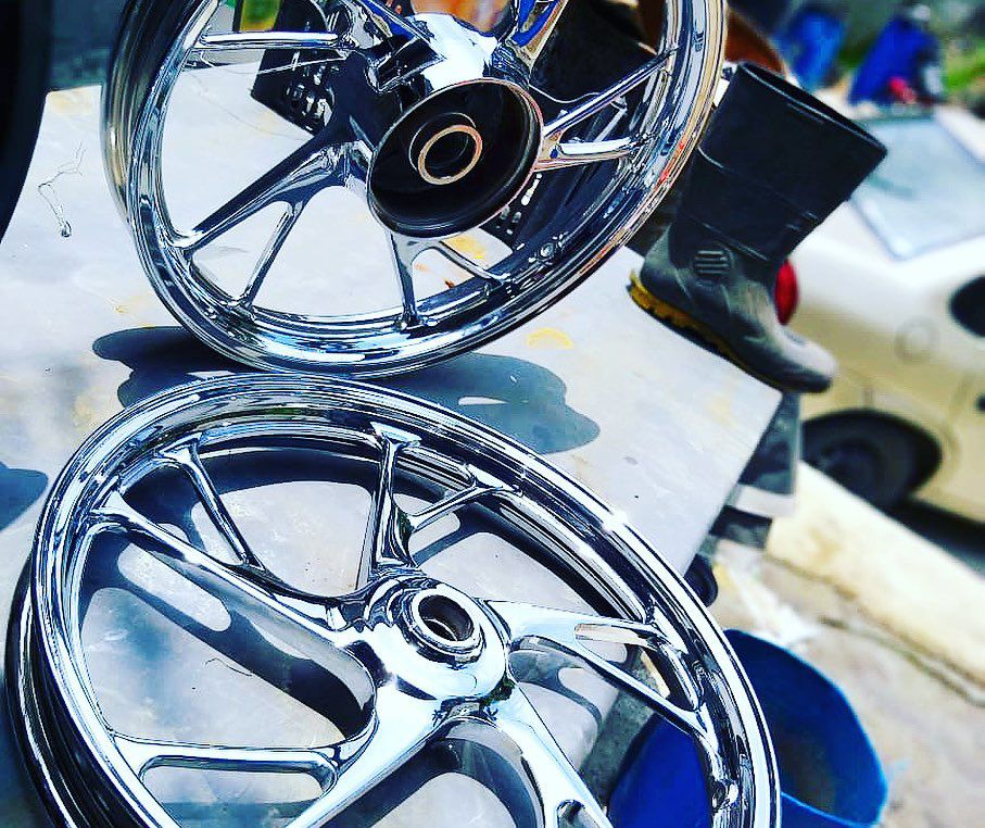 RODA CROMADA PÉ DE GALINHA CG 160 TITAN - ARTECROMO