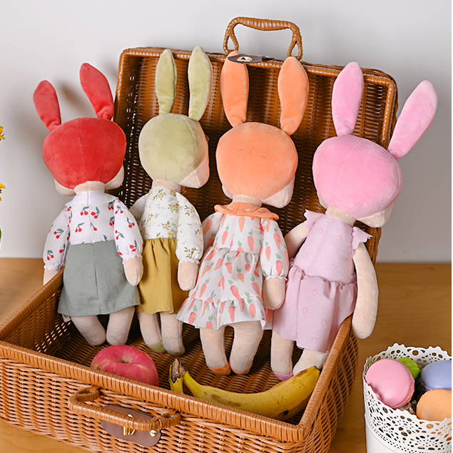 Boneca Metoo Angela Camponesa Verde Gansos Original | MiniSer - MiniSer ...