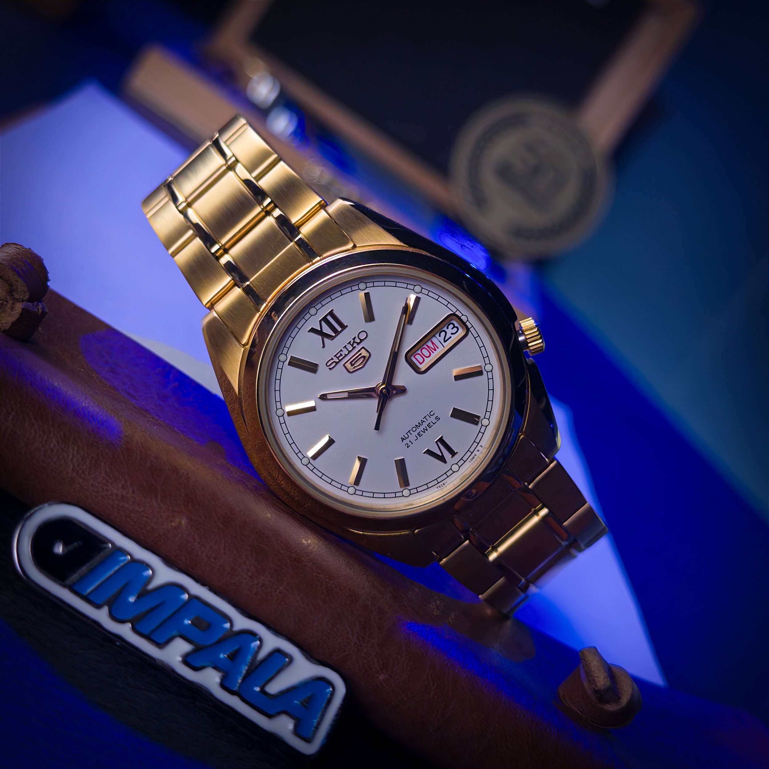 Seiko 5 SNKL58 Automático Branco Dourado 36.9mm - Relojoaria Impala ...