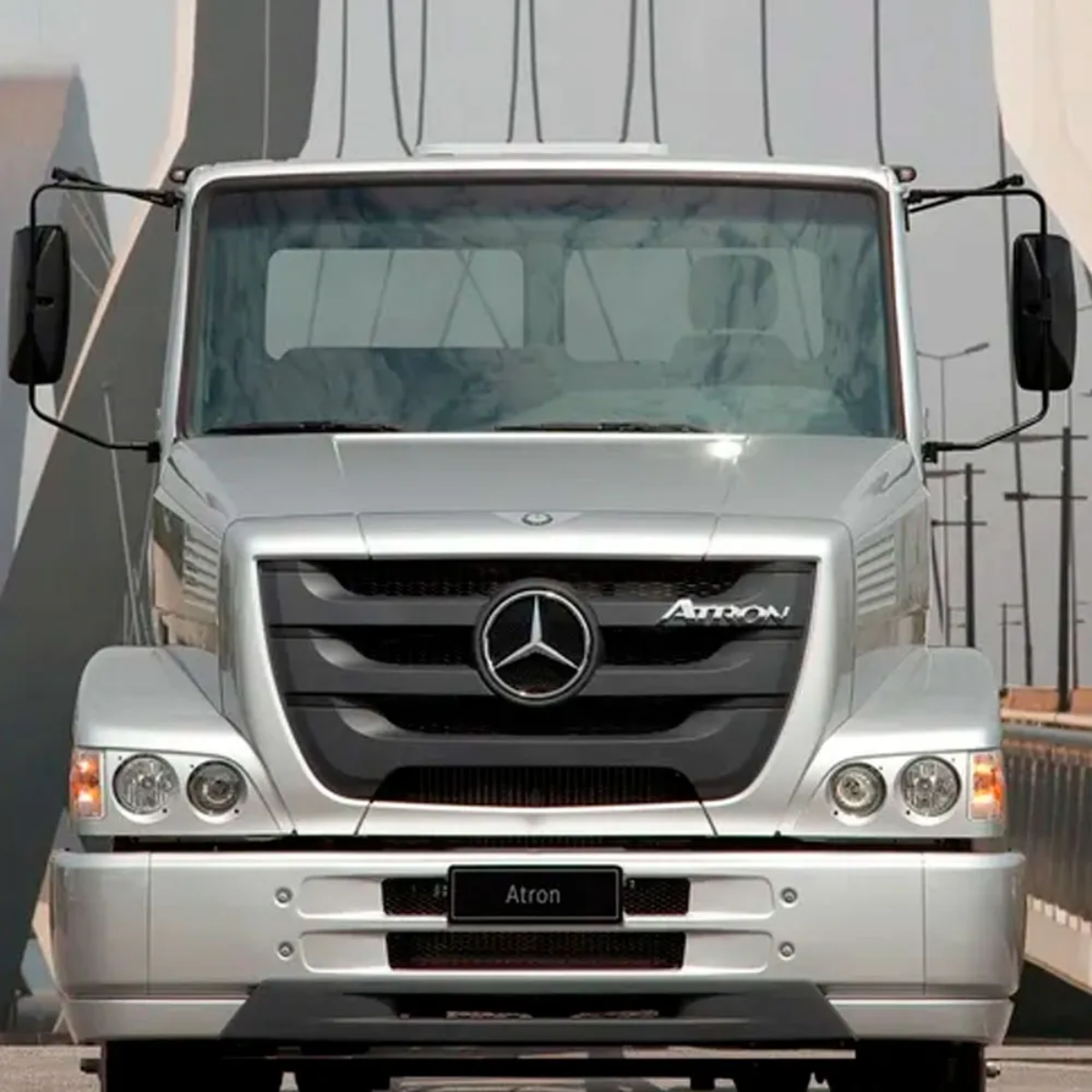 Spoiler MB Atron 2324 tipo original - BRUTOEXPRESS | Tudo para Seu Caminhão