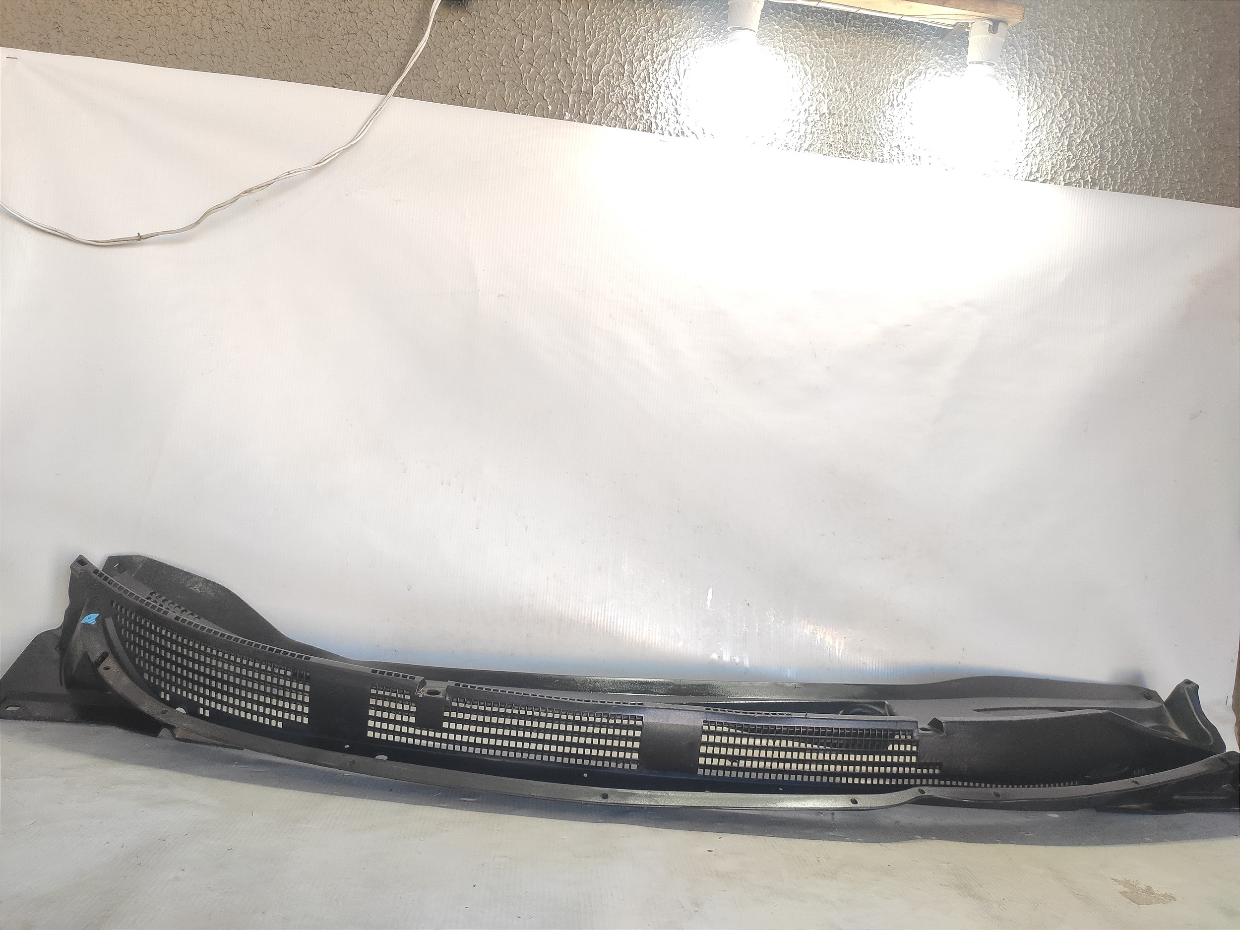 PAINEL GRELHA CHURRASQUEIRA NISSAN MARCH 2019 - Geober Auto Peças