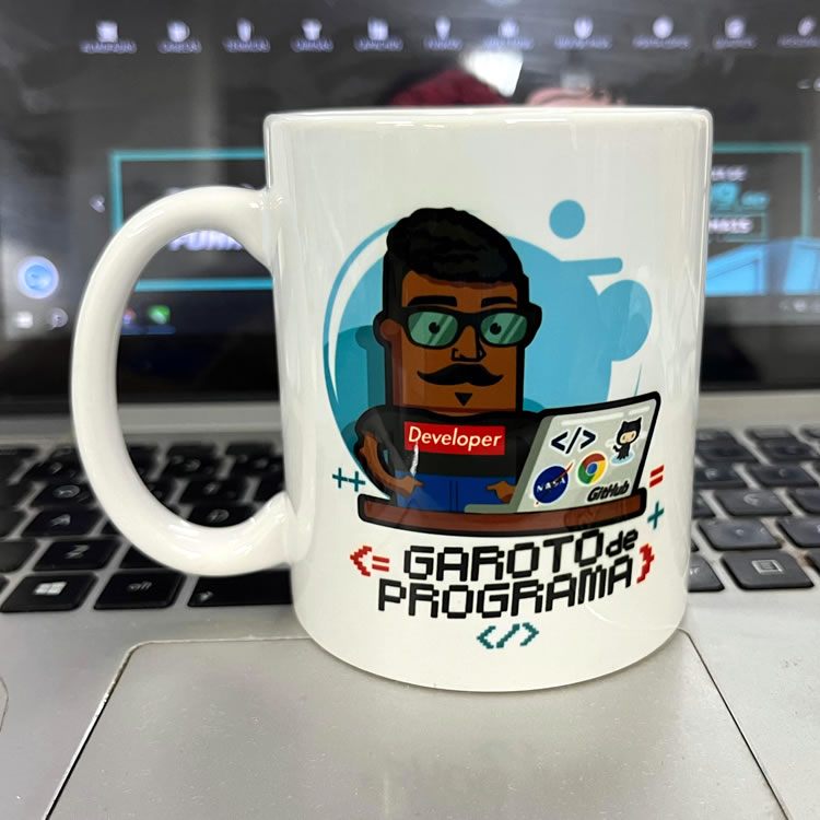 Caneca Garoto de Programa Negro - Caneca do Dev - Canecas e produtos de ...