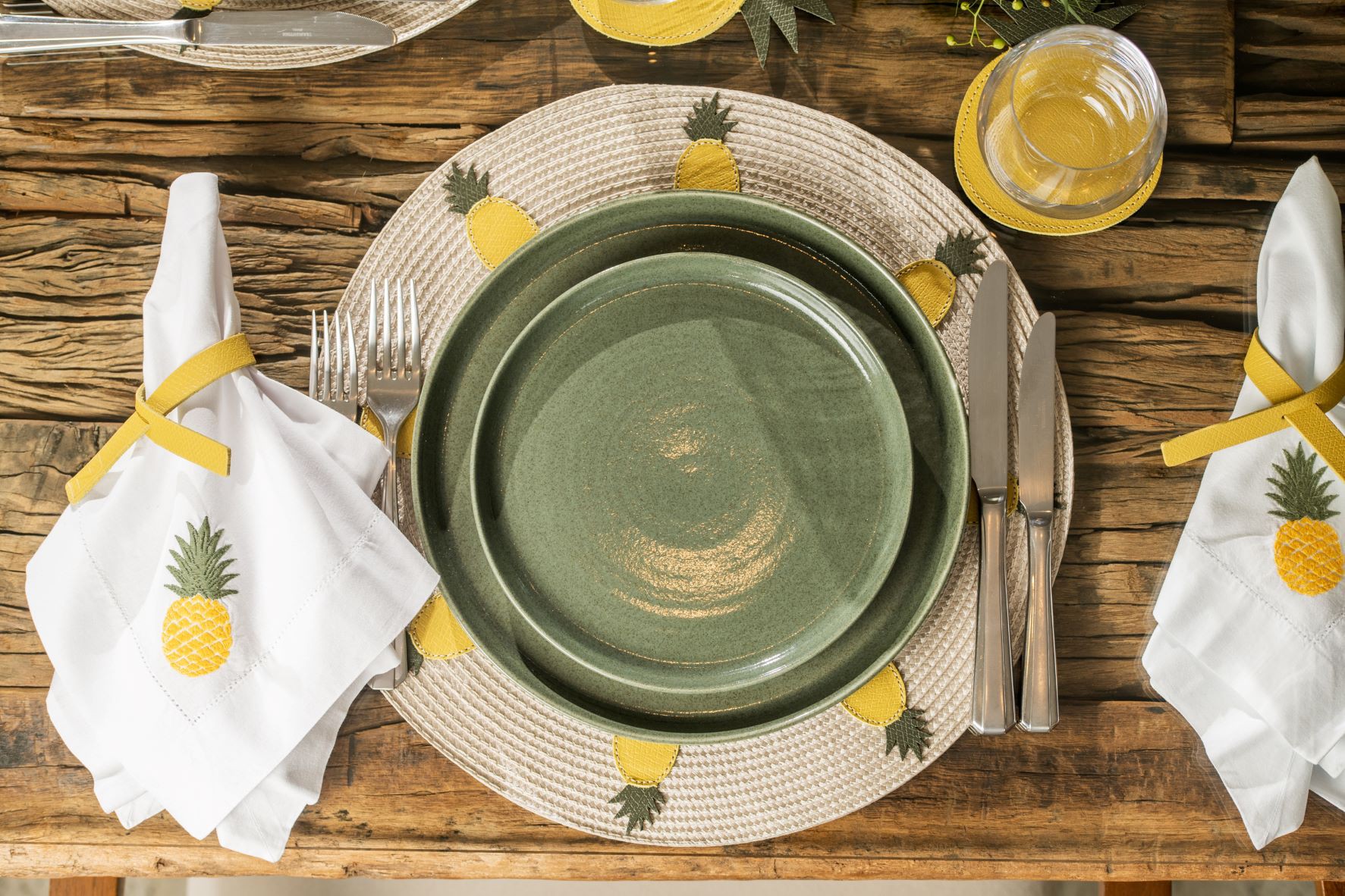 Porta Copos Abacaxi - Zanquê - Leather Home Decor