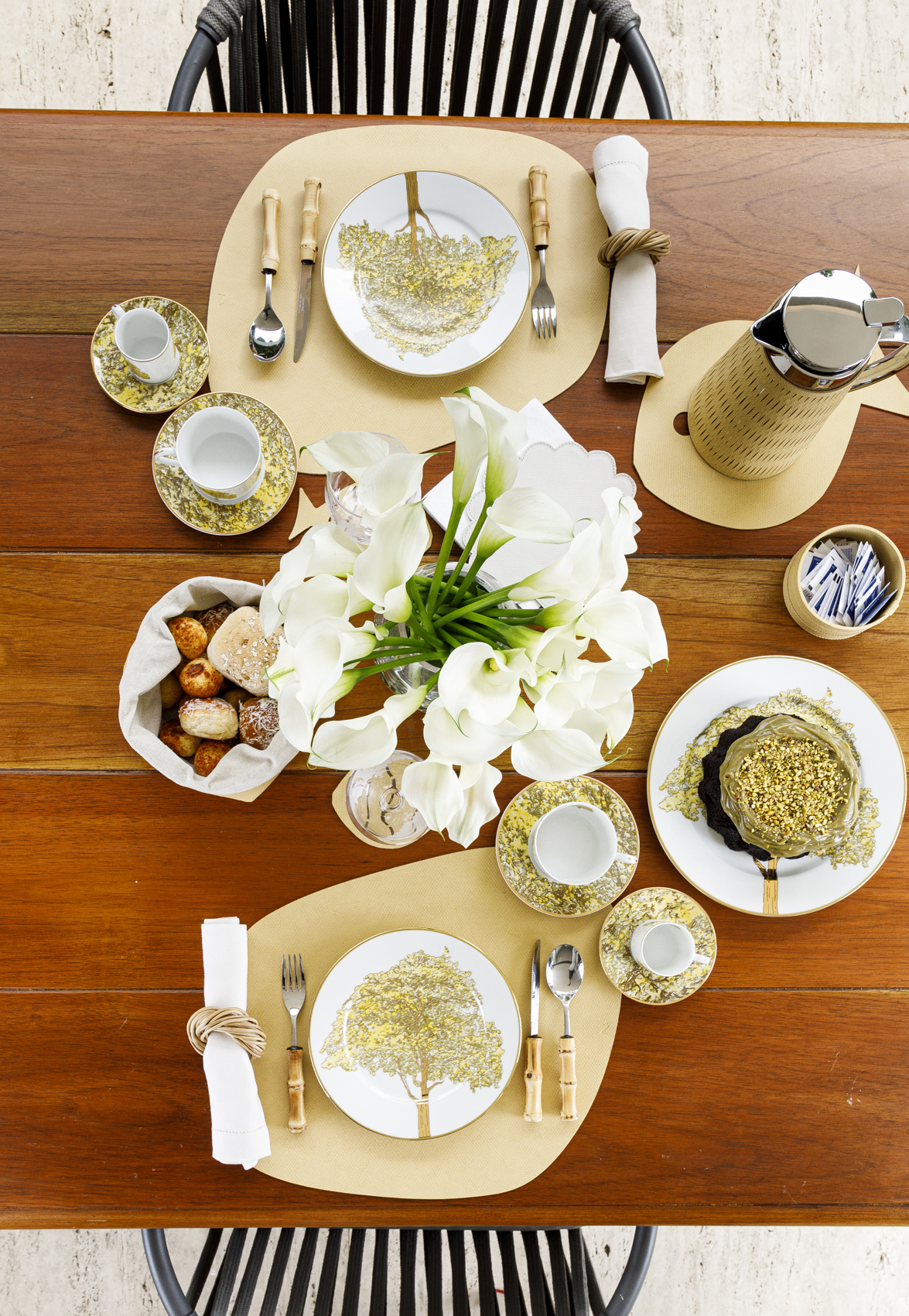 Garrafa Térmica Alba Amarelo Manteiga - Zanquê - Leather Home Decor