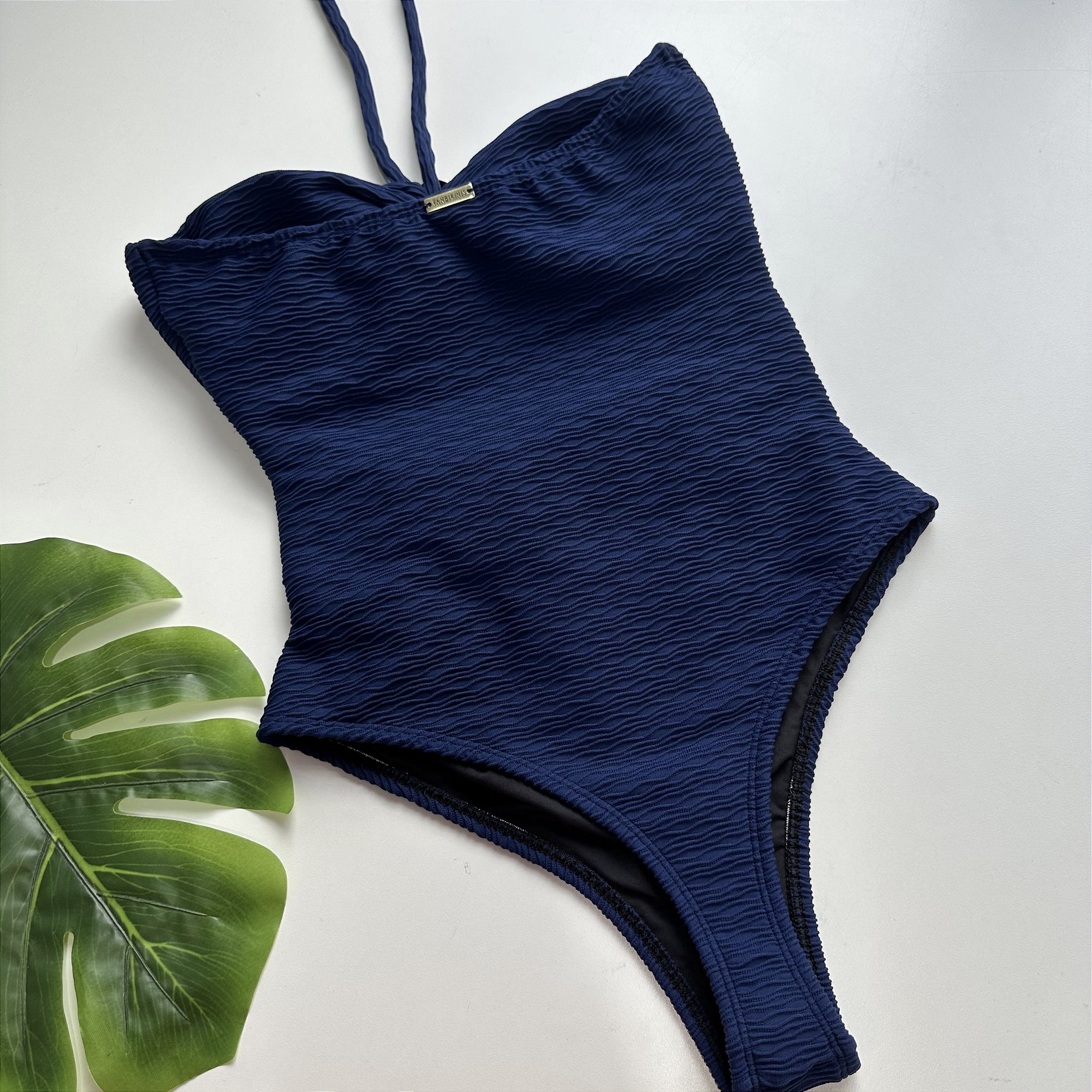 Maiô 230 fio com alça removível e argolas orgânicas wave marinho ...