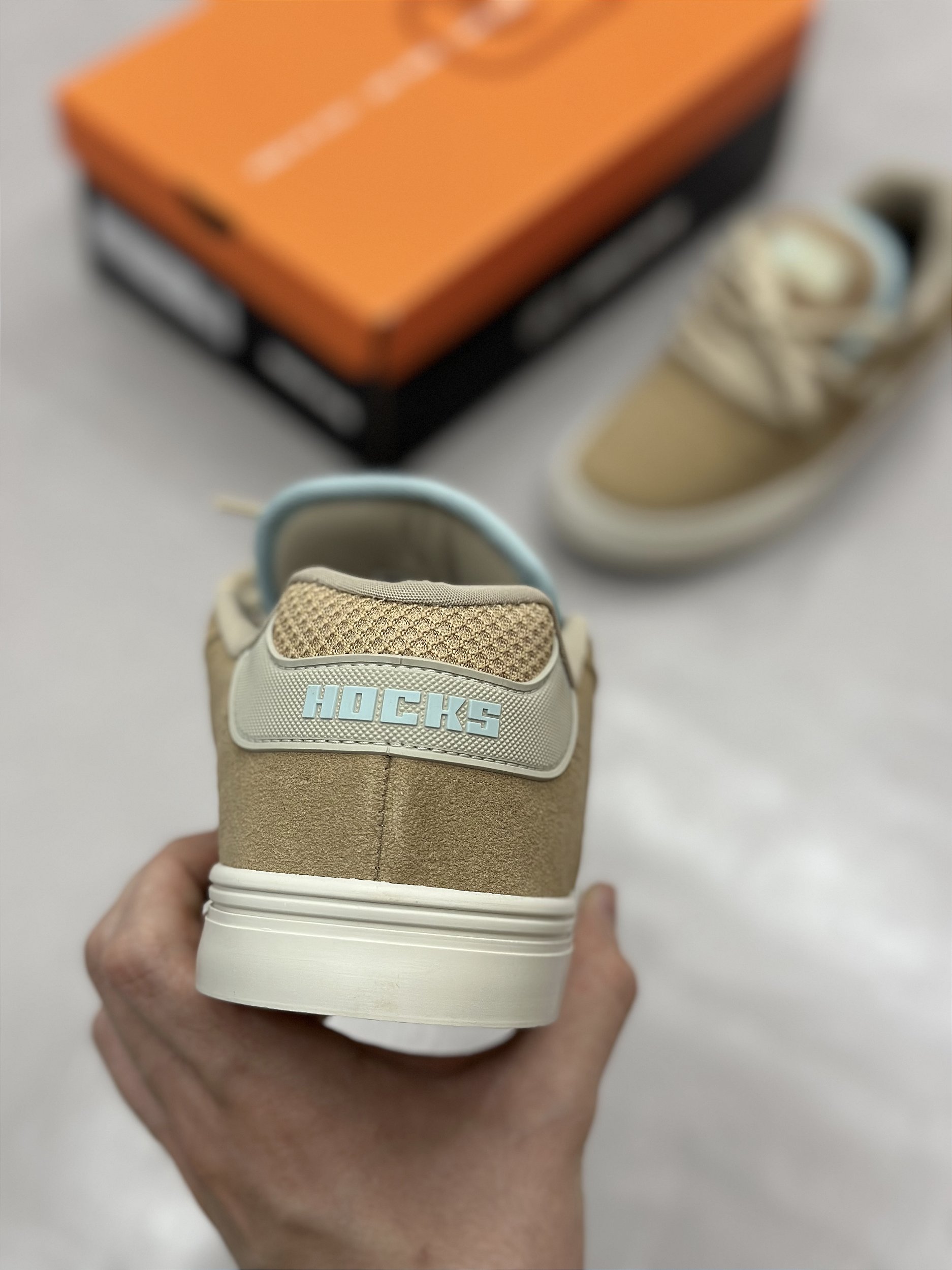 HOCKS FLAT LITE (Sky Nuts) - Corre de Rua