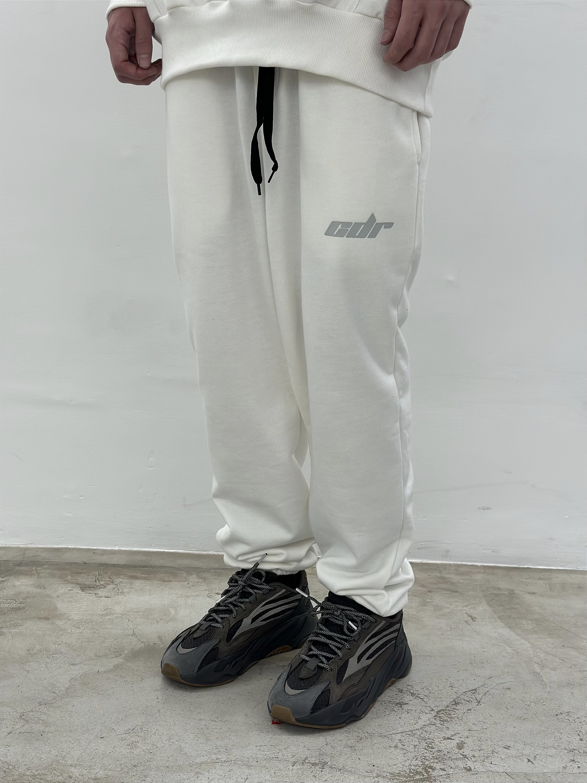 CALÇA MOLETOM ESSENTIAL (off white) - Corre de Rua