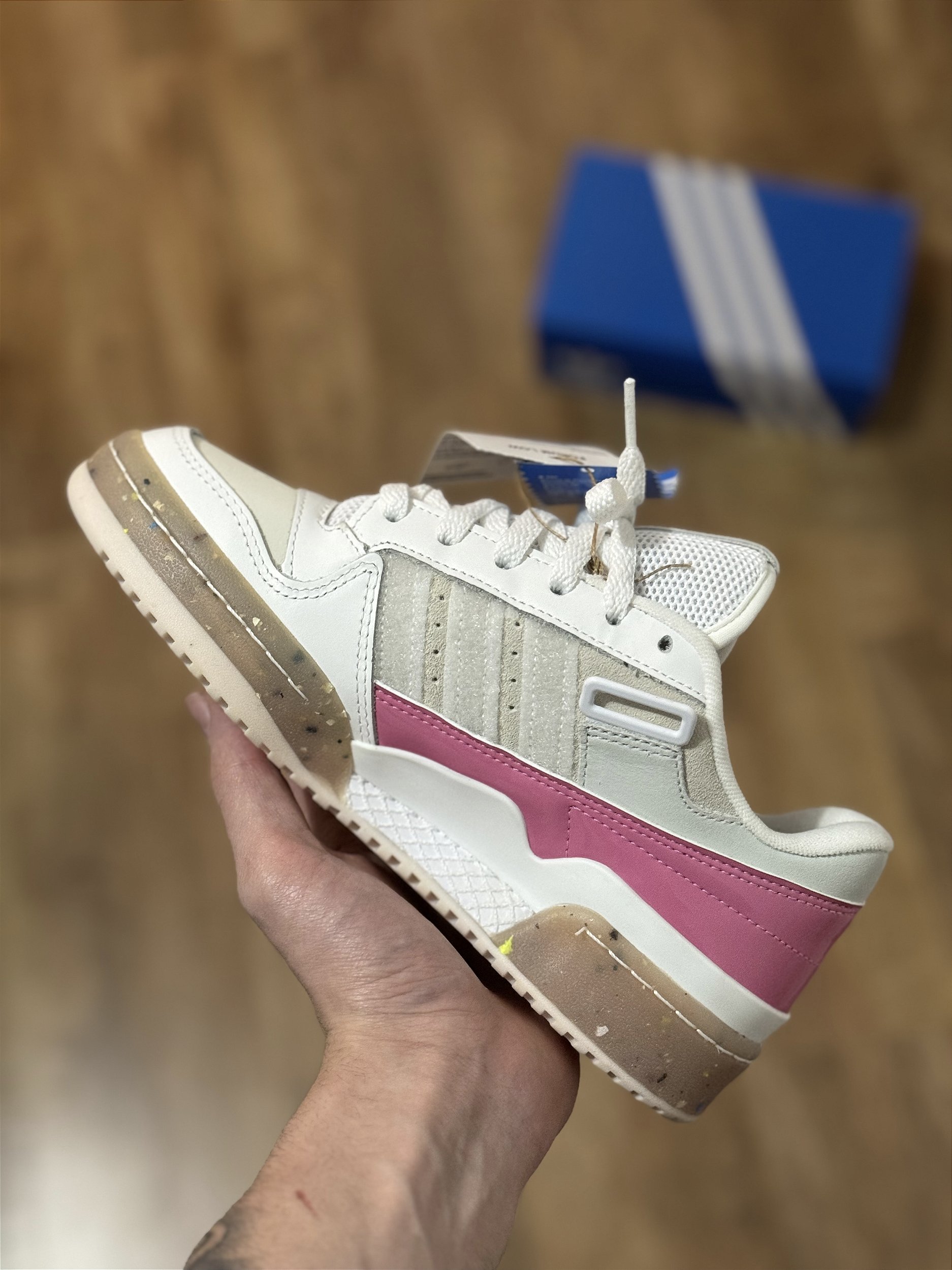 ADIDAS FORUM LOW x Pabllo Vittar - Corre de Rua