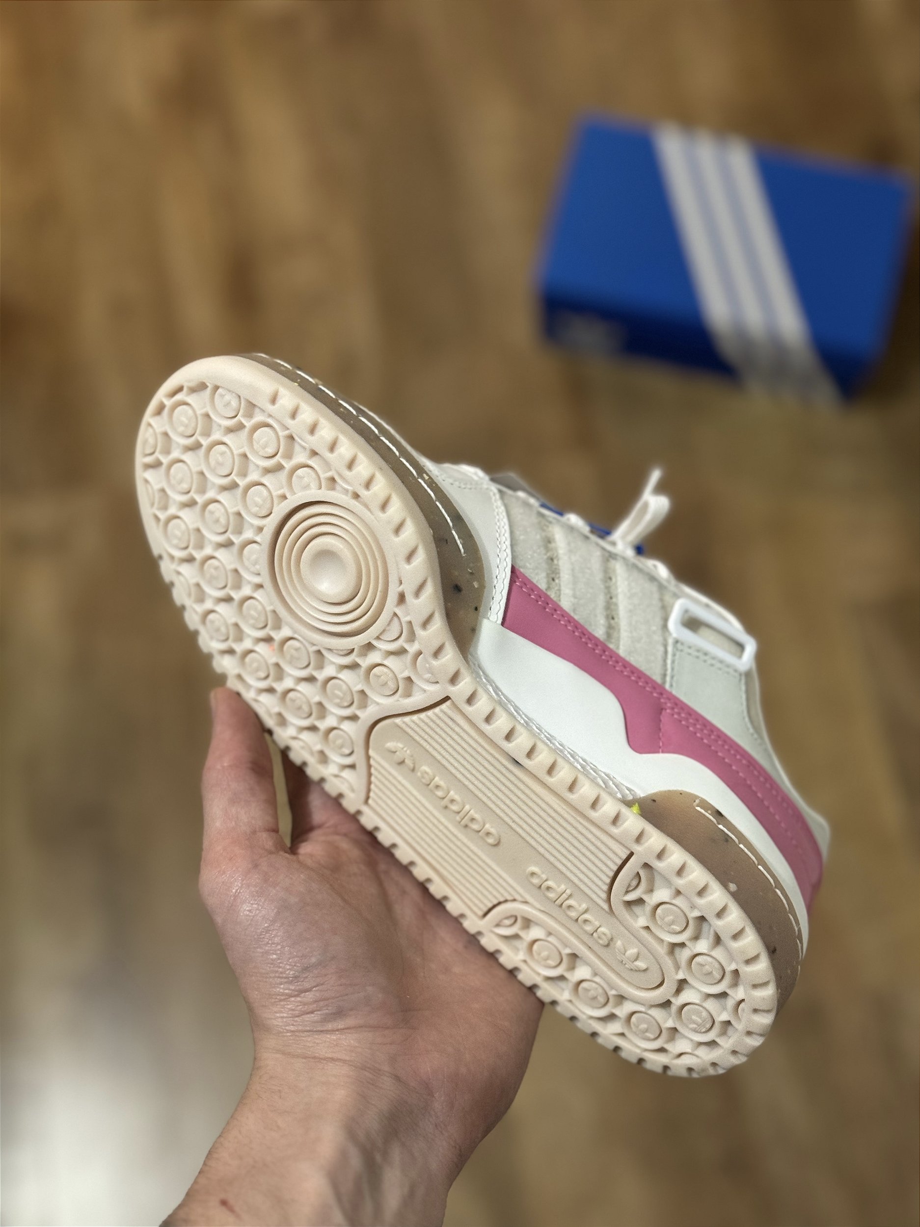 ADIDAS FORUM LOW x Pabllo Vittar - Corre de Rua