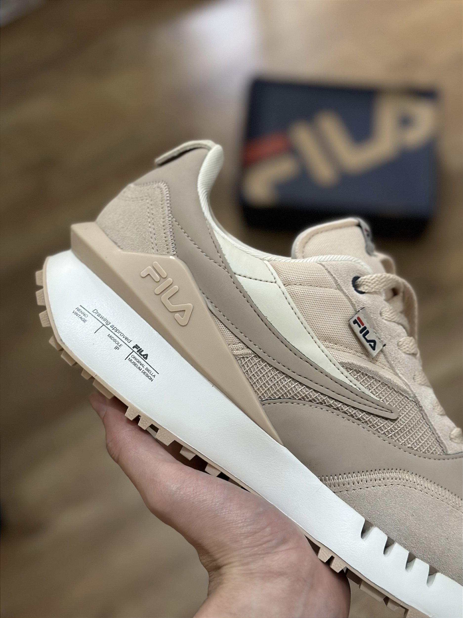 FILA RENNO VINTAGE (frappe/Navy/red) - Corre de Rua