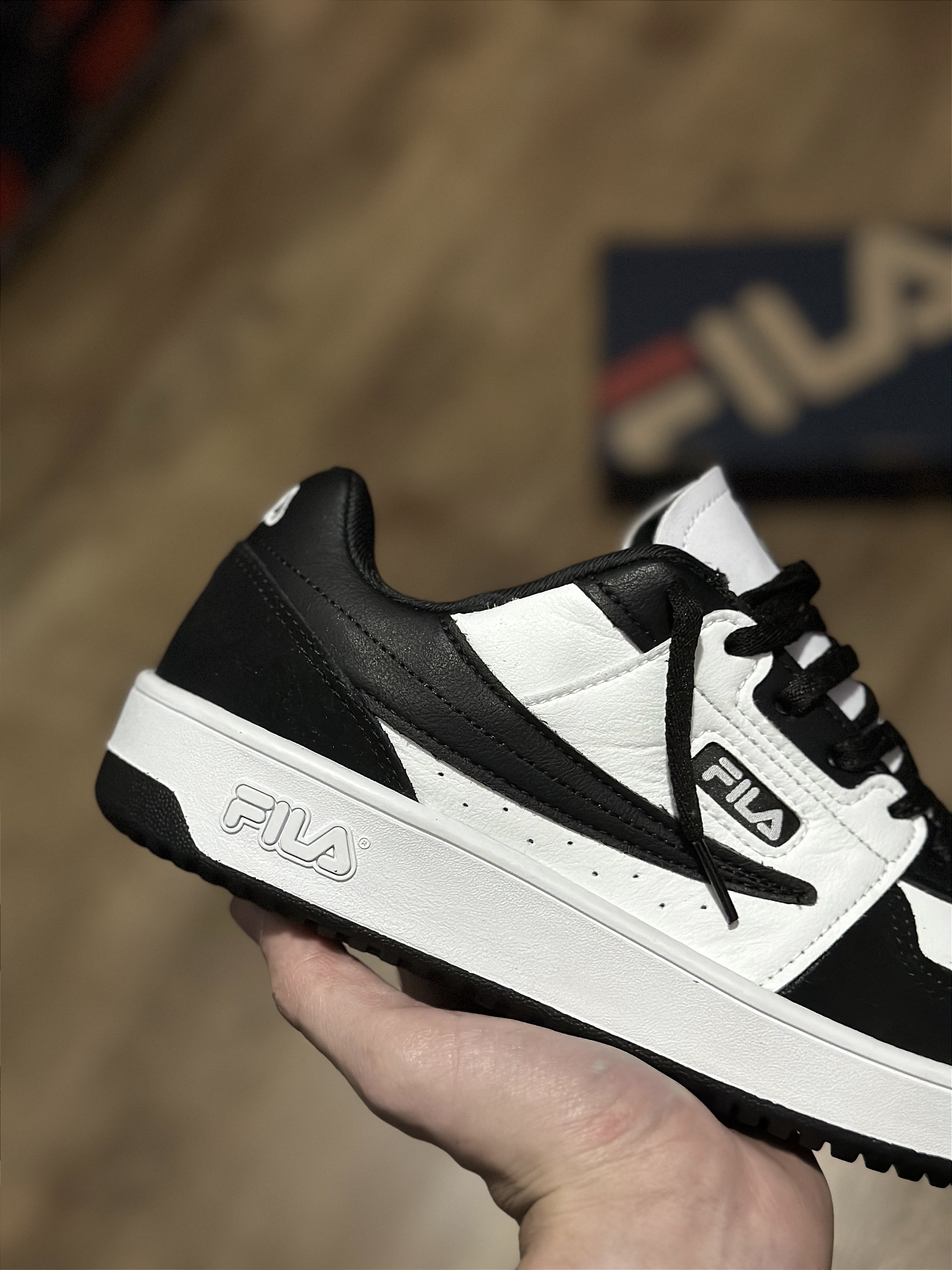 FILA ARCADE LOW (panda) - Corre de Rua