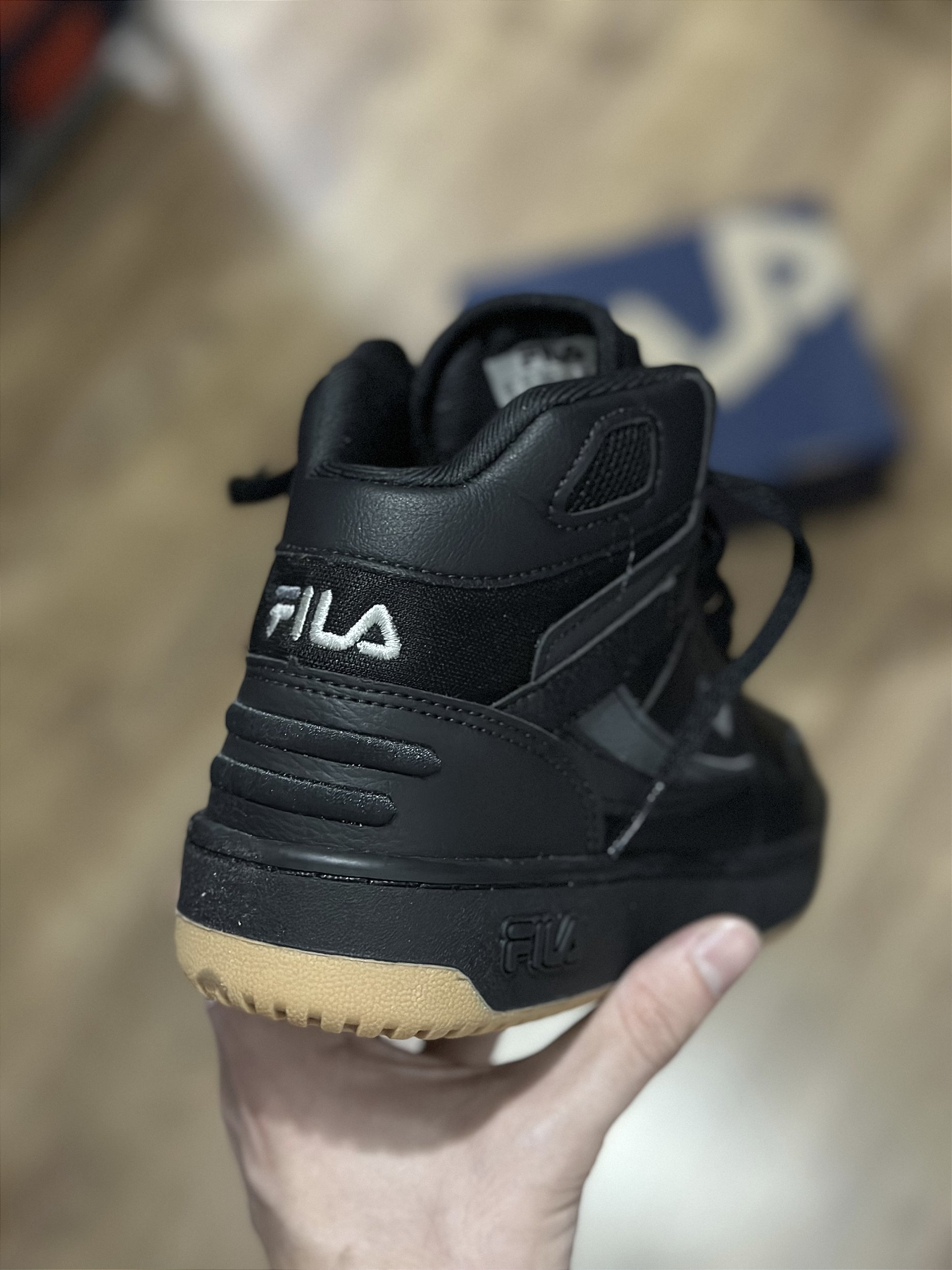 FILA ACD MID (black/gun) - Corre de Rua