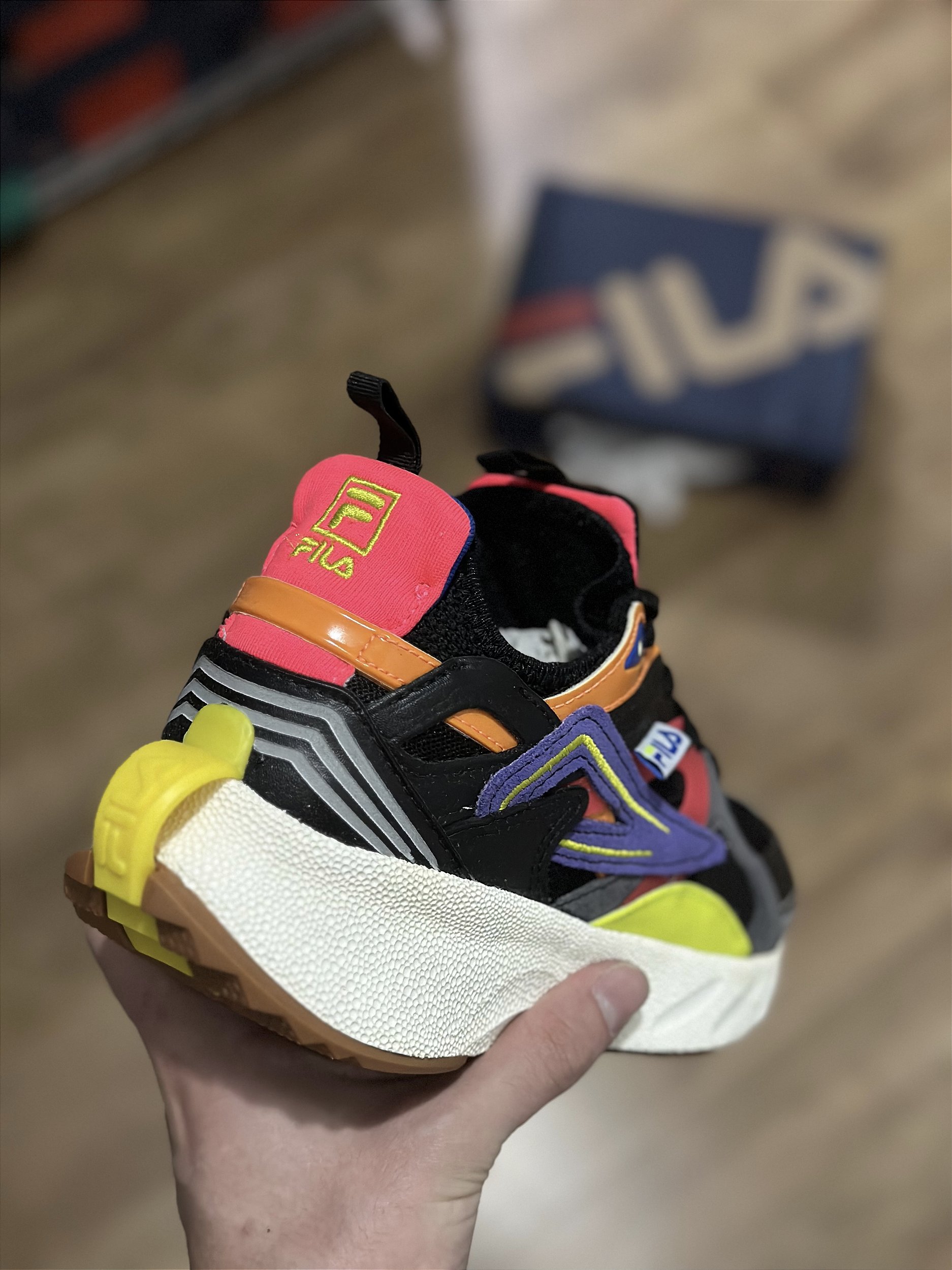 FILA FLOAT HALL (preto/roxo/Limao) - Corre de Rua