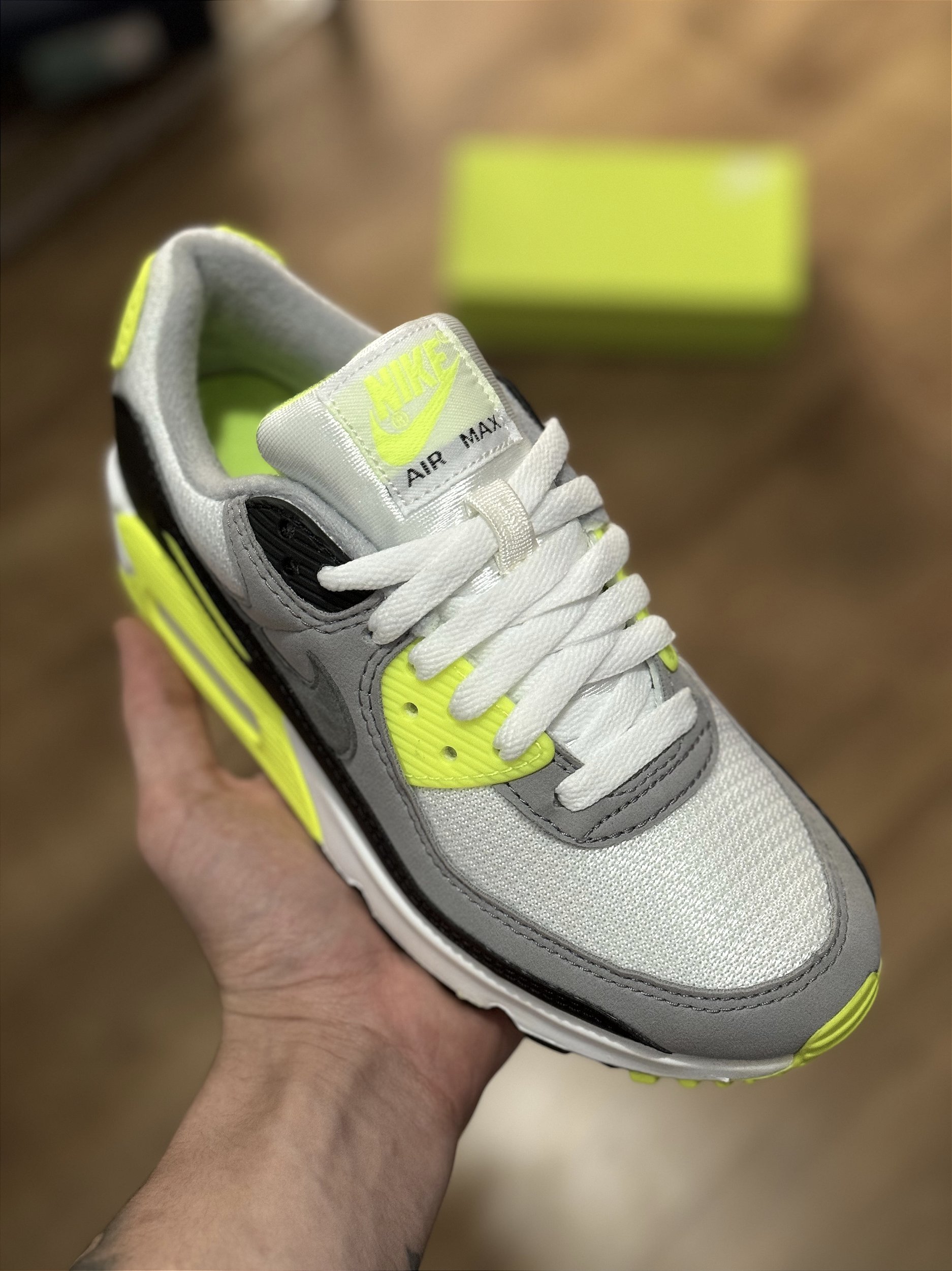 NIKE AIR MAX 90 OG NEON - Corre de Rua