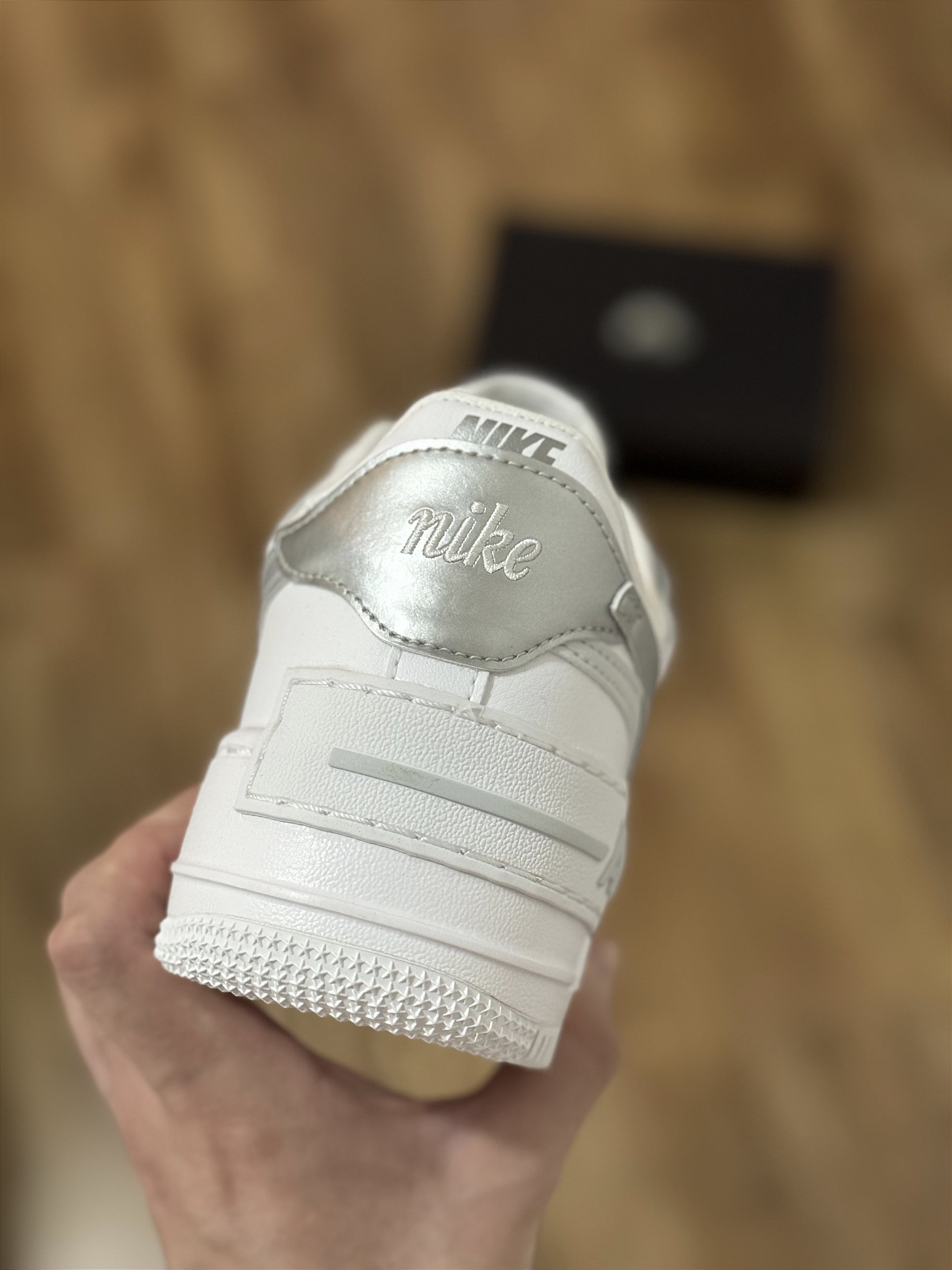 NIKE AIR FORCE 1 SHADOW “White/metallic silver” - Corre de Rua