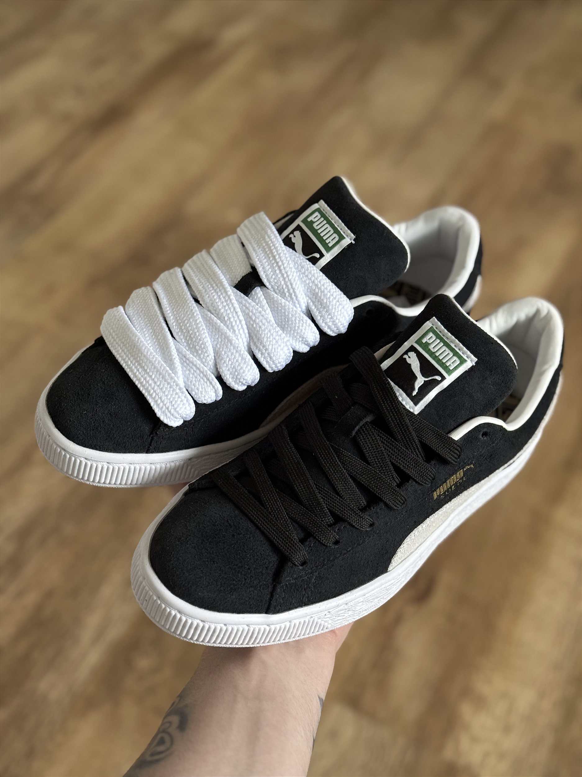 PUMA SUEDE PRETO (acompanha os dois cadarços) - Corre de Rua