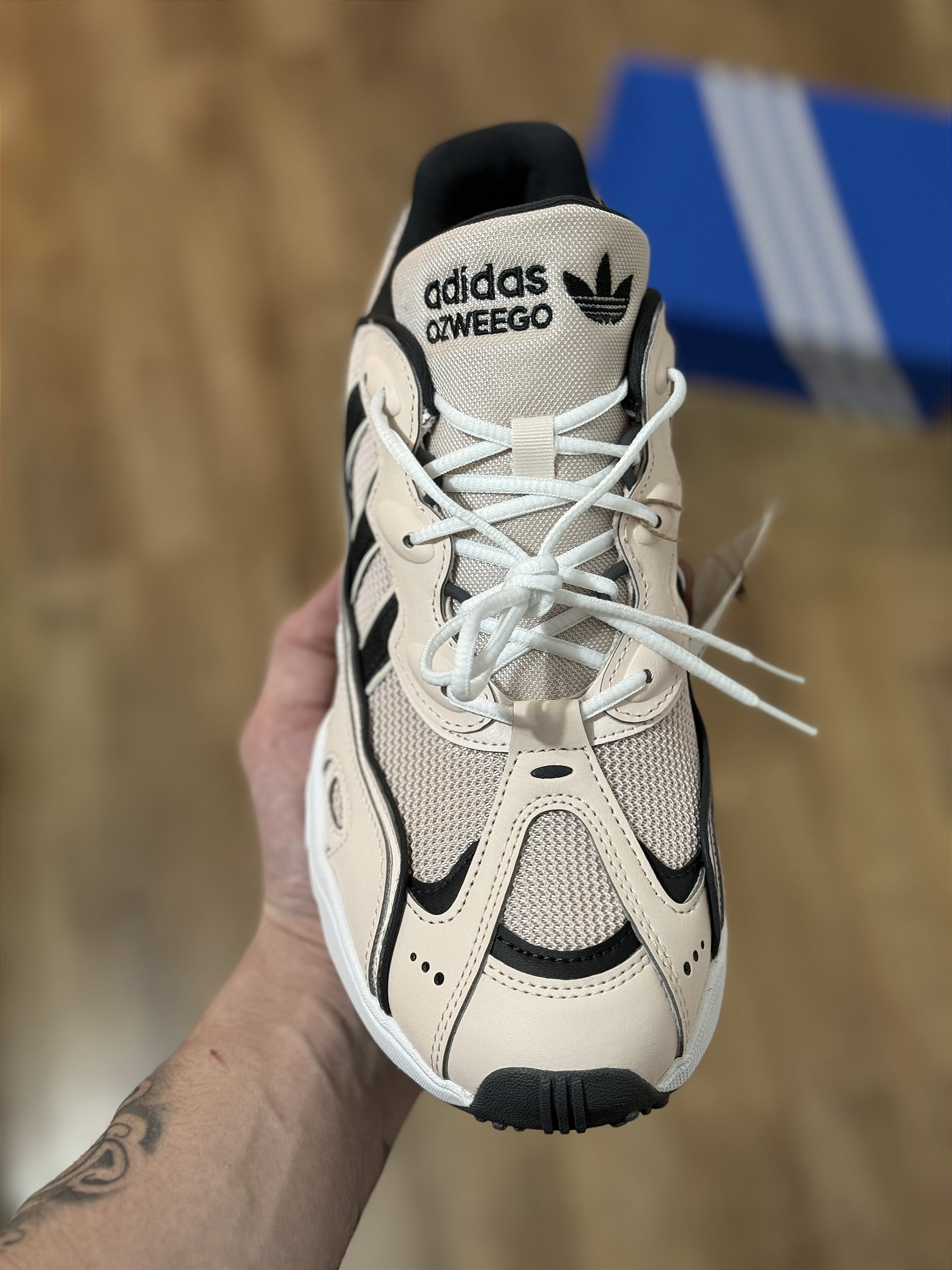 ADIDAS OZWEEGO OG - Corre de Rua