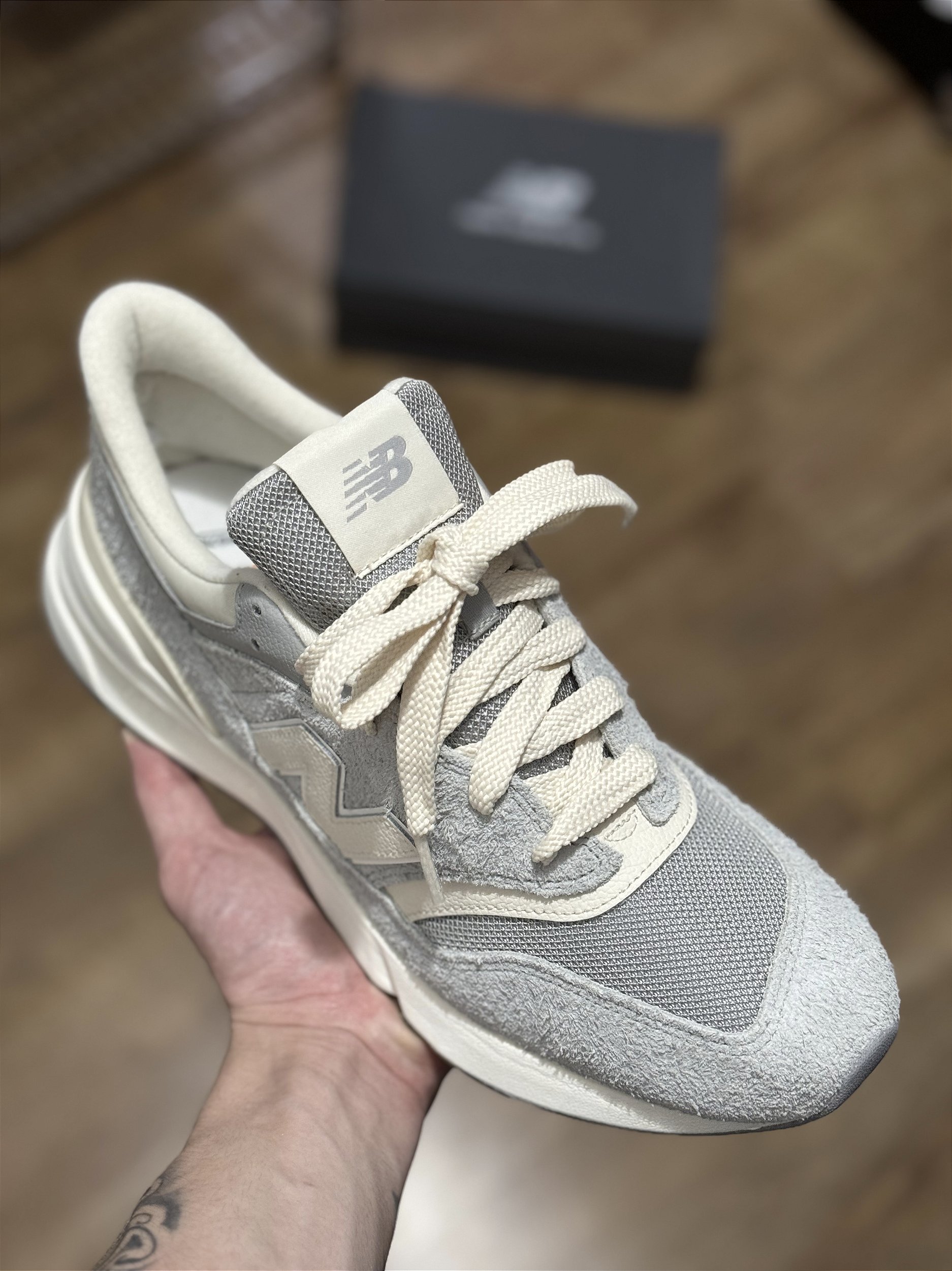 NEW BALANCE 997R (cinza) - Corre de Rua