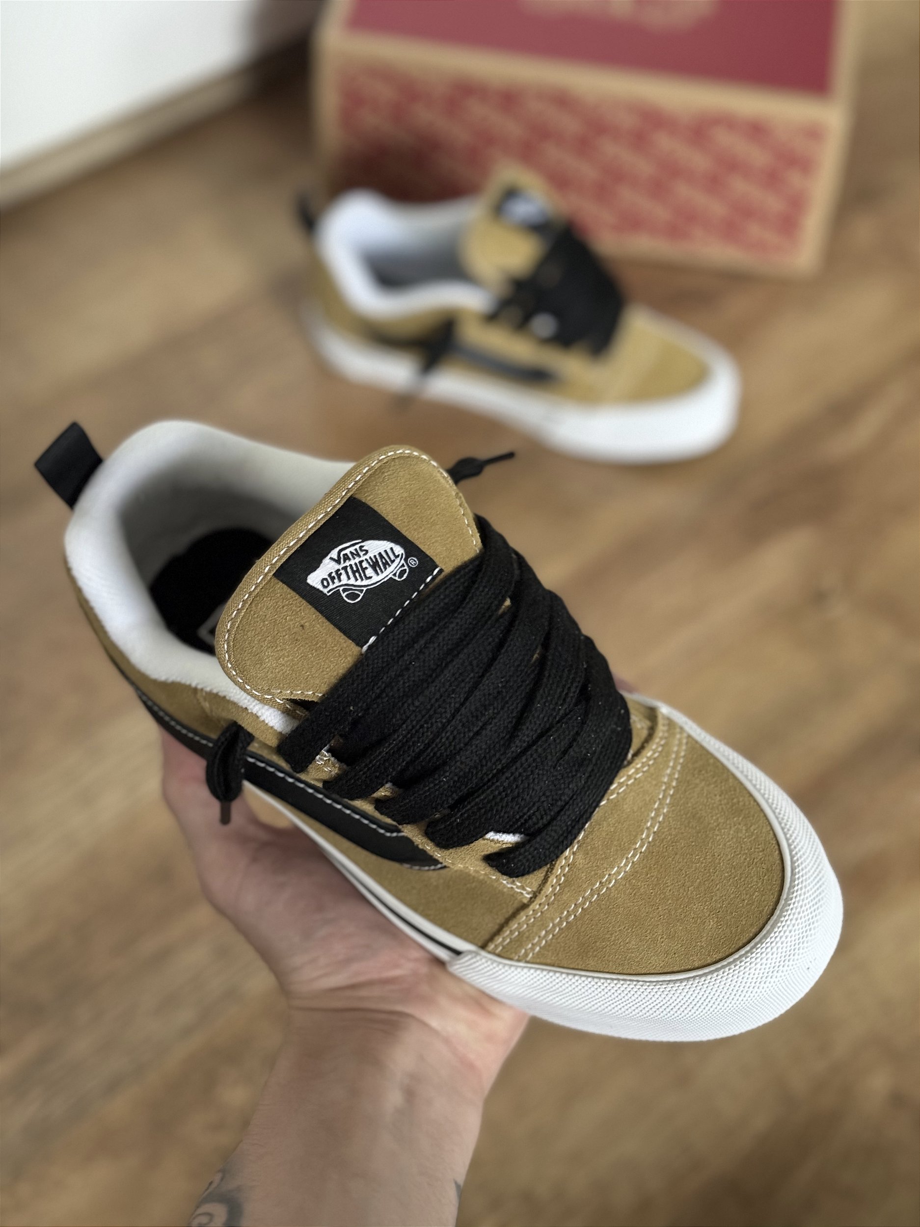 VANS KNU SKOOL (suede antelope) - Corre de Rua