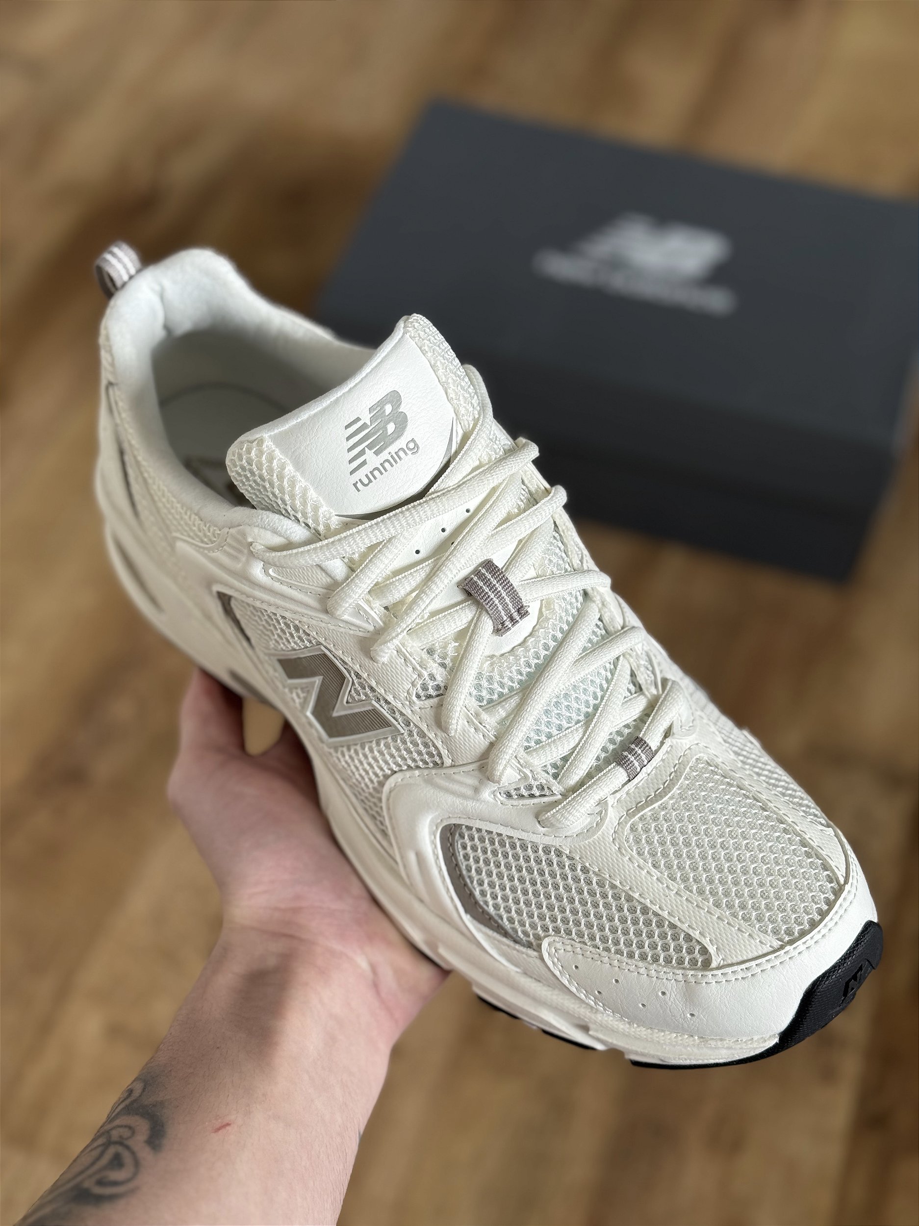 NEW BALANCE 530 (off white) - Corre de Rua