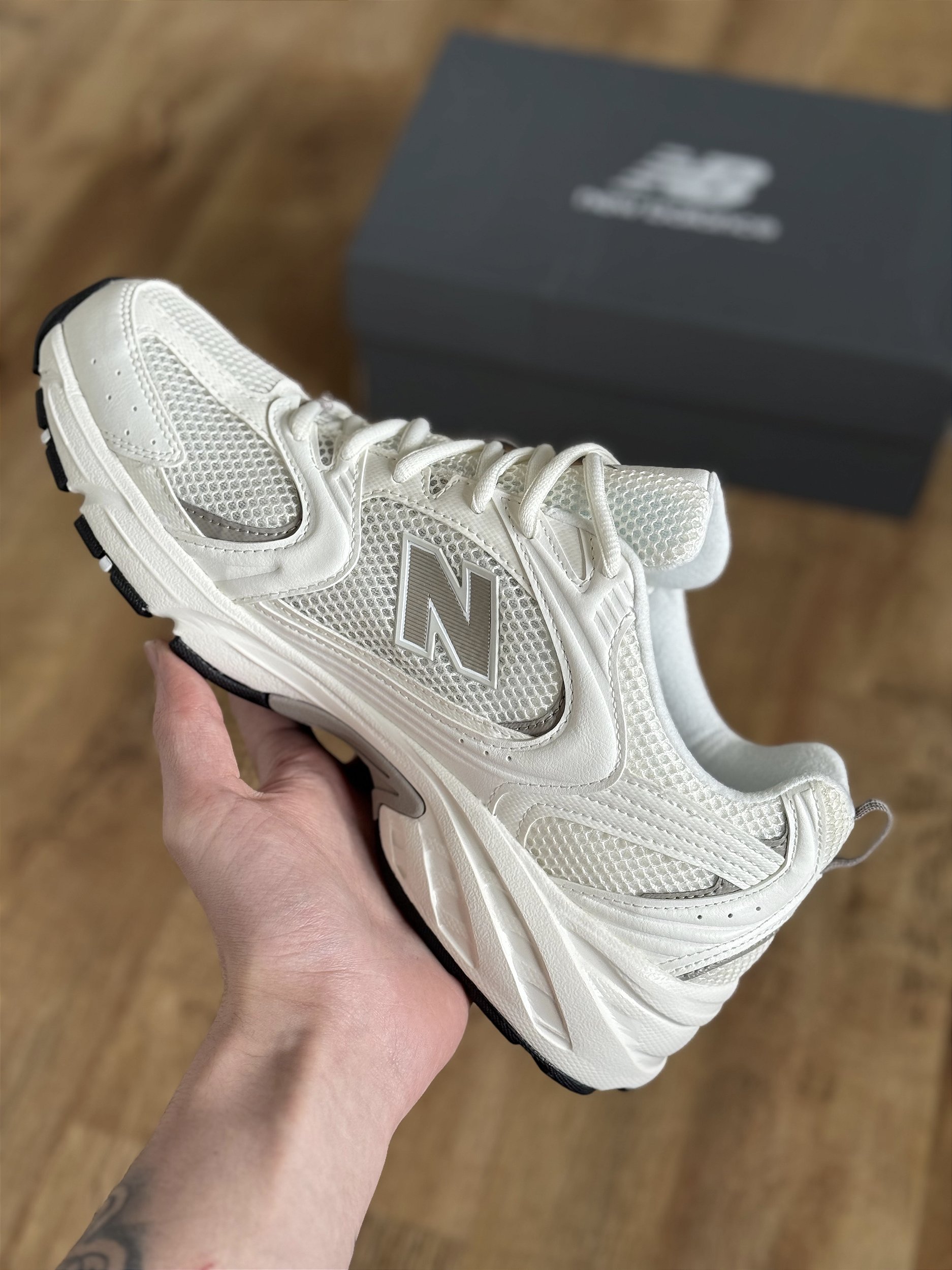 NEW BALANCE 530 (off white) - Corre de Rua