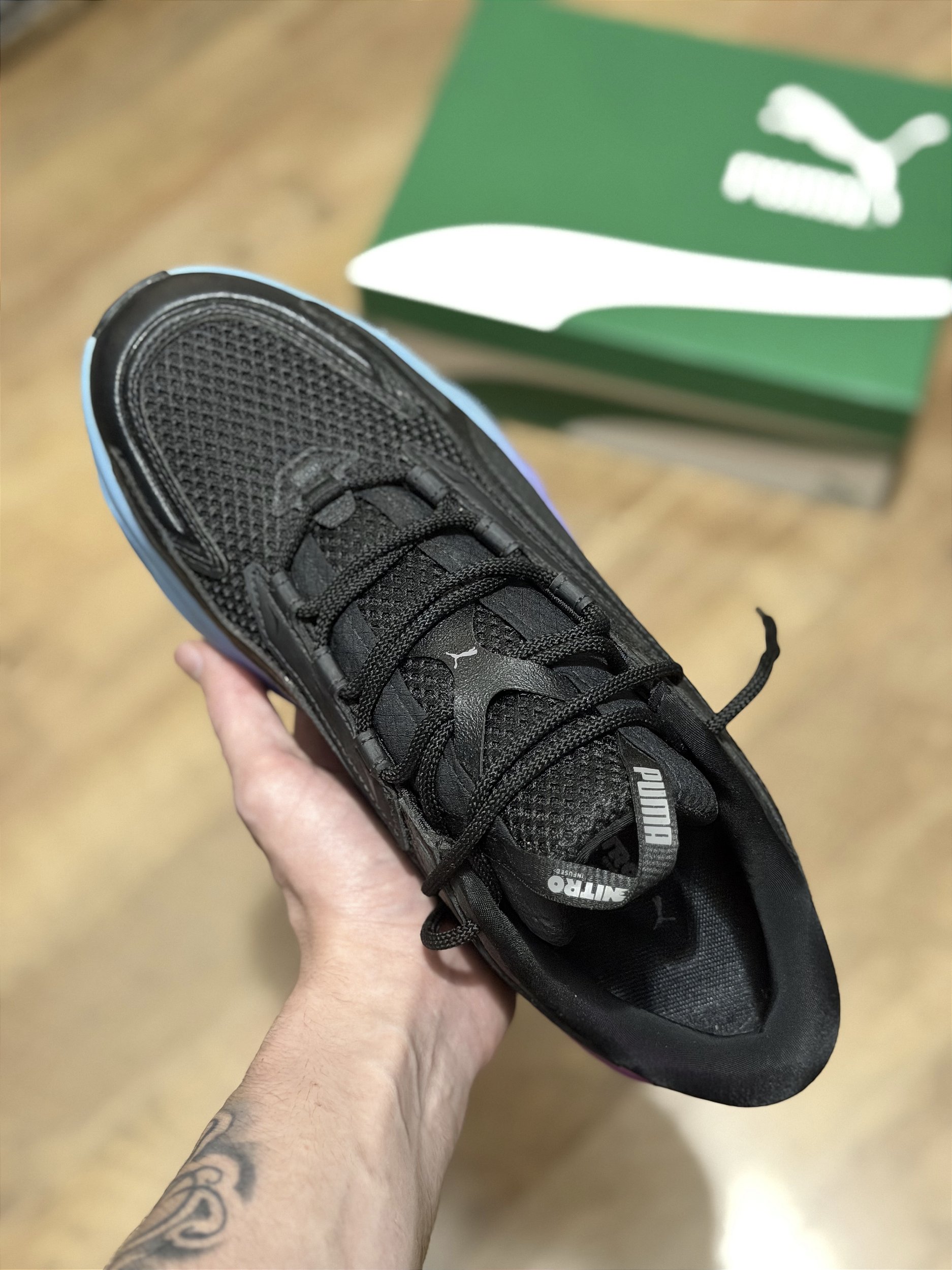 PUMA EXOTEK NITRO (black/luminous blue) - Corre de Rua