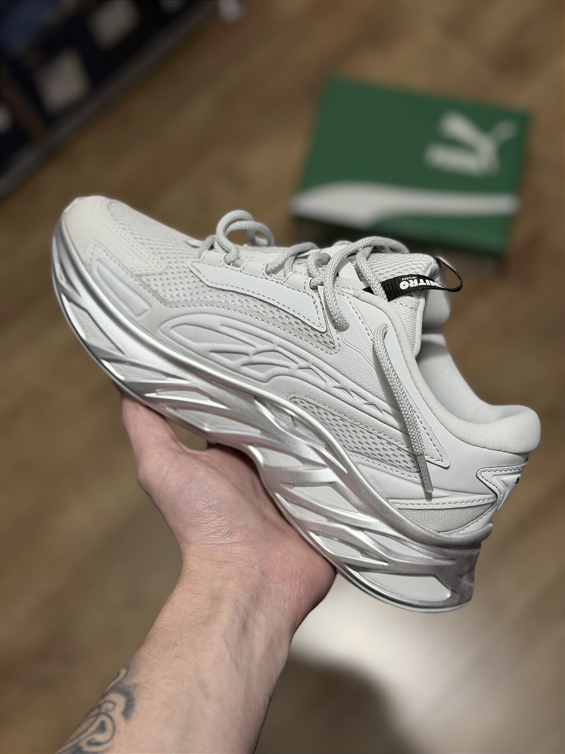 PUMA EXOTEK NITRO (prata) - Corre de Rua