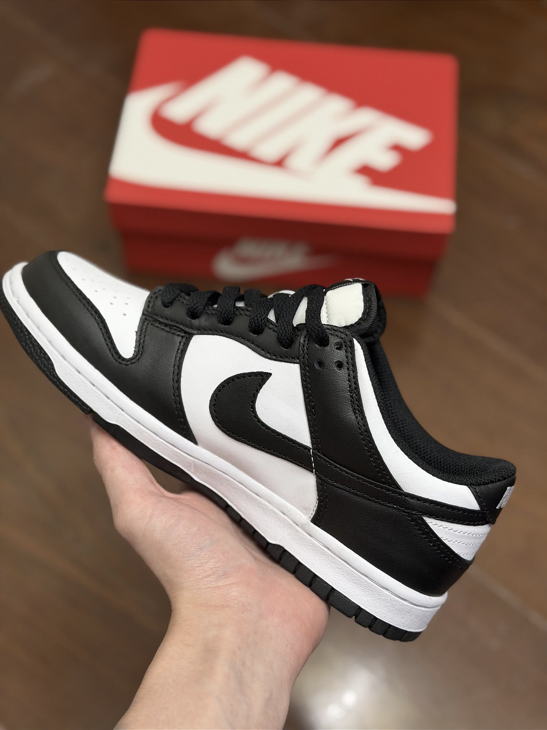 NIKE DUNK LOW GS (Panda) - Corre de Rua