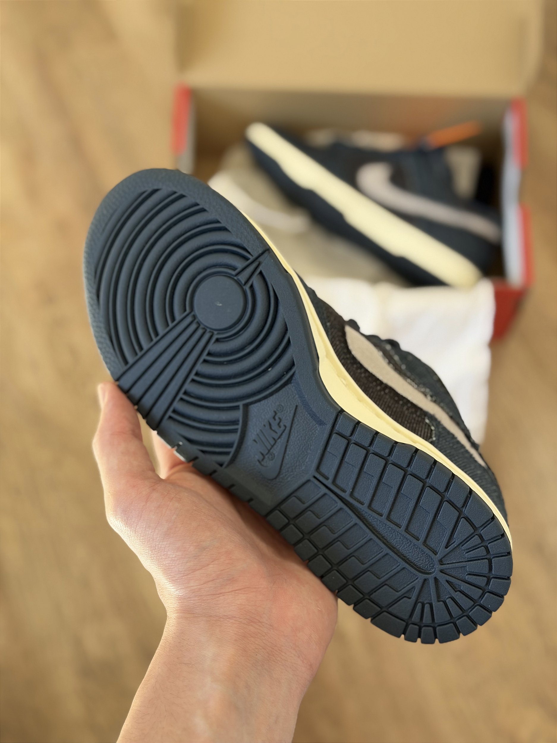 NIKE DUNK LOW “Jeans” - Corre de Rua