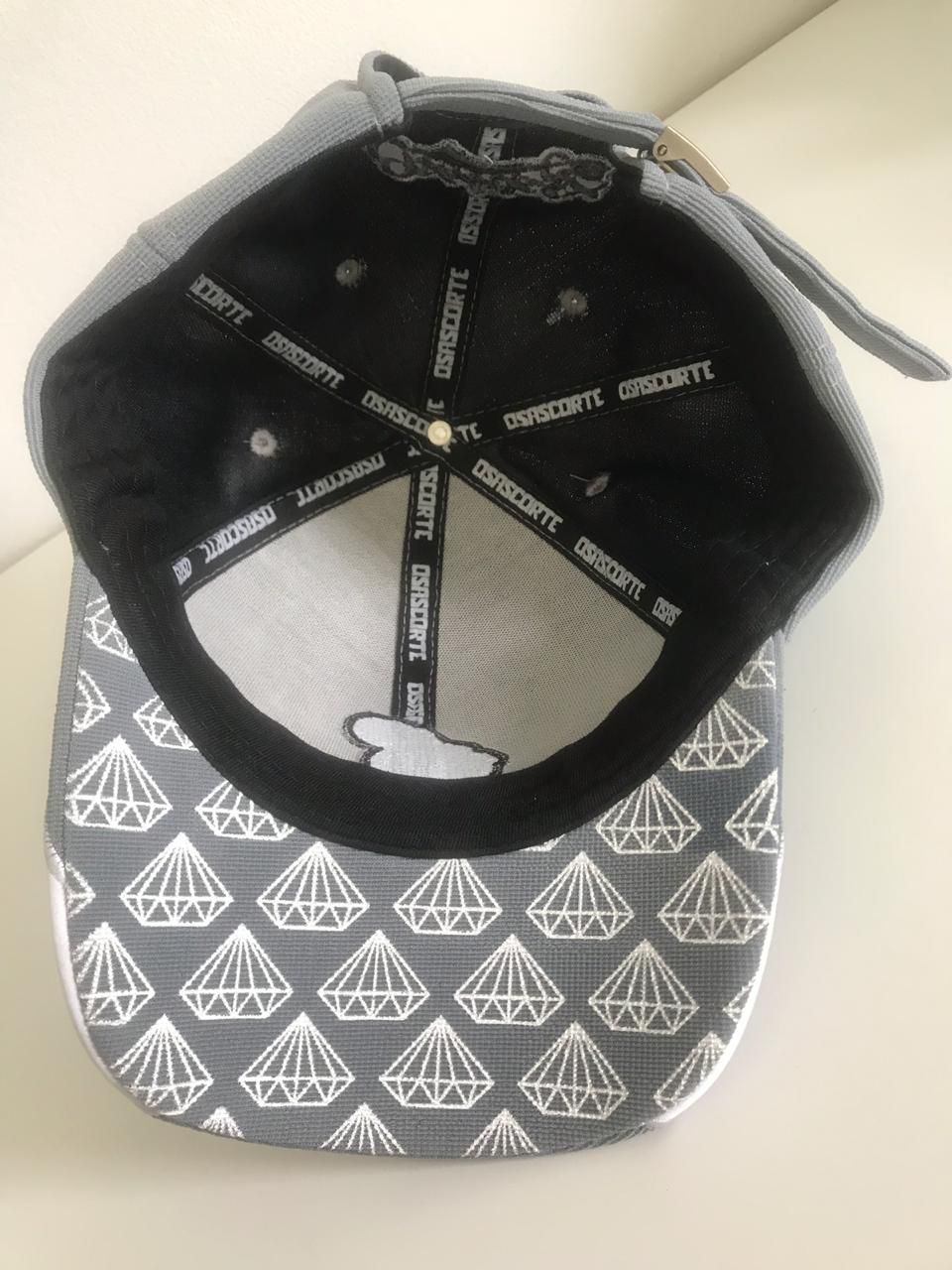 Bone aba curva strapback emborrachado XT660 - LOJA OSASCORTE GRAU & CORTE