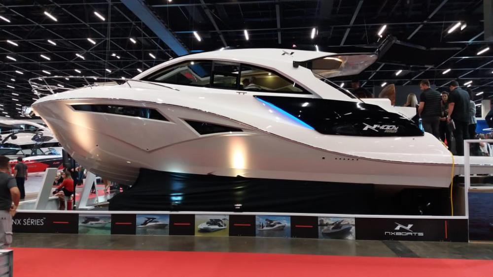 NX 400 HT Horizon - Venda de embarcações nova e seminovas.