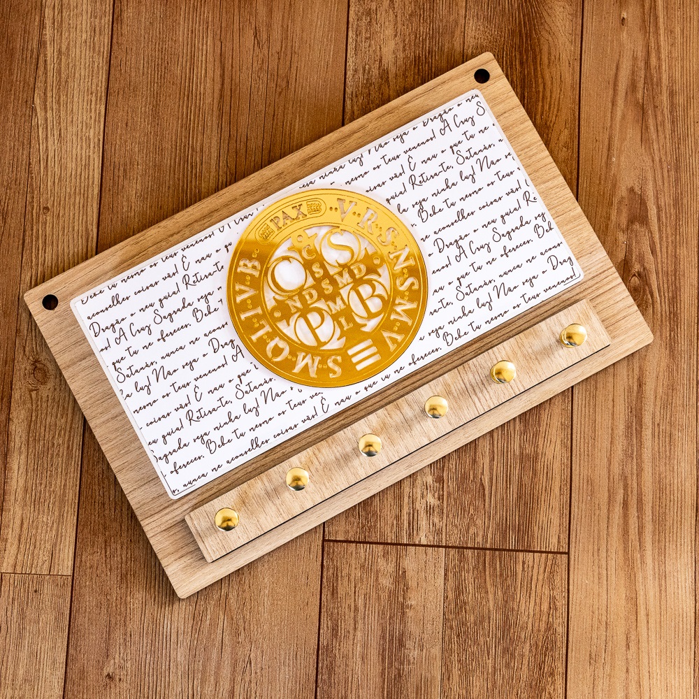 porta chaves com porta cartas retangular medalha de são bento dourada ...