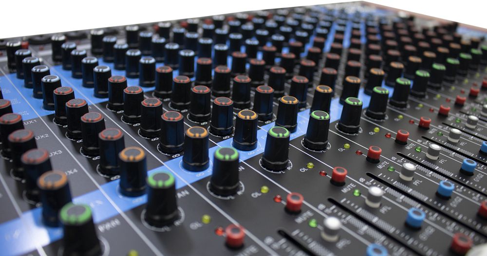 MESA DE SOM 16 CANAIS SOUNDVOICE MS16.4 SAFIRA - OPSOM | Áudio Profissional | +35 Anos.