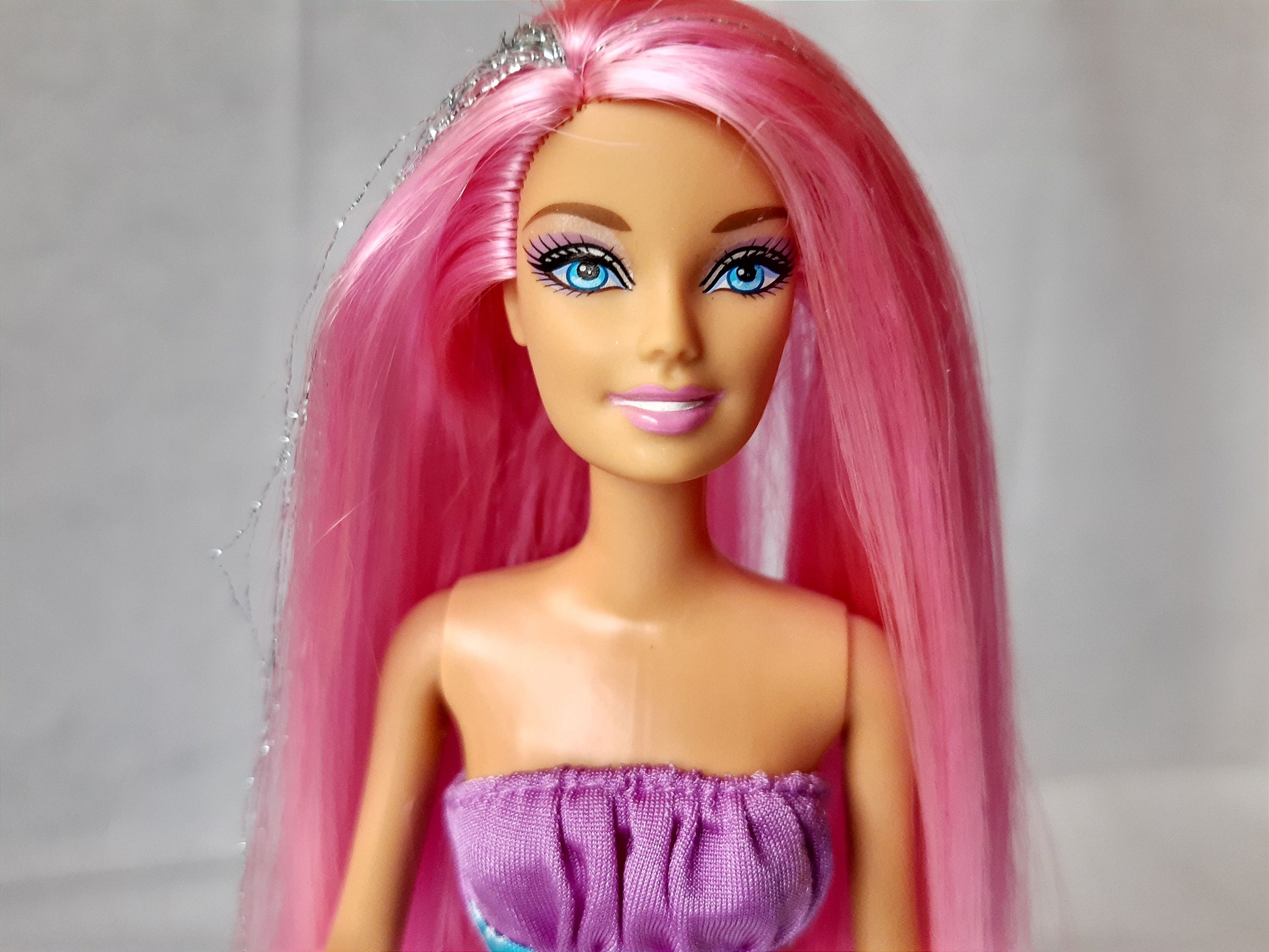 Boneca Barbie hairstastic Rosa mecha prateada, usada - Taffy Shop ...