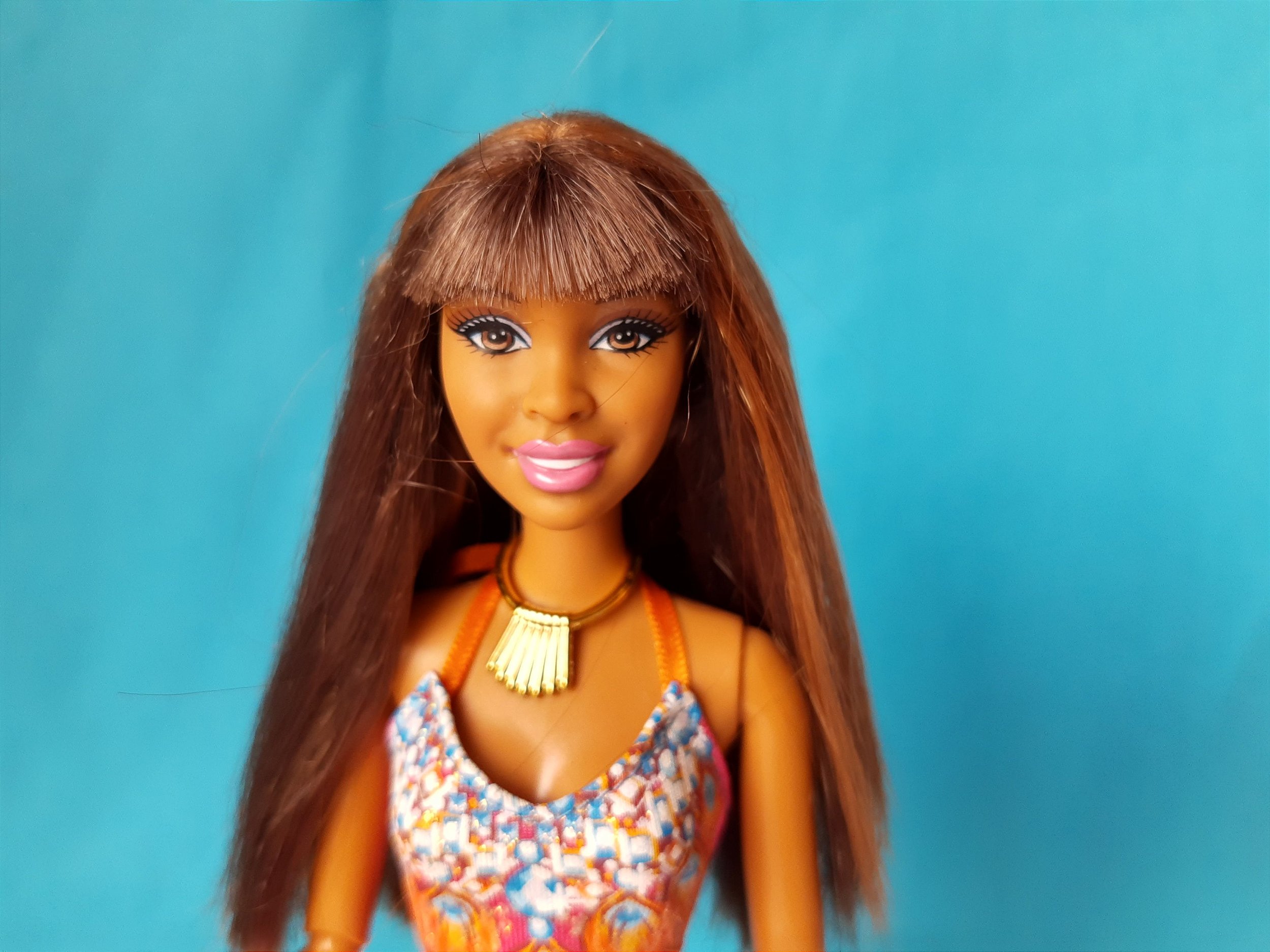 Barbie fashionista articulada Morena Nikki de franjas, Mattel - Taffy ... Barbie fashionista articulada Morena Nikki de franjas, Mattel - Taffy ...