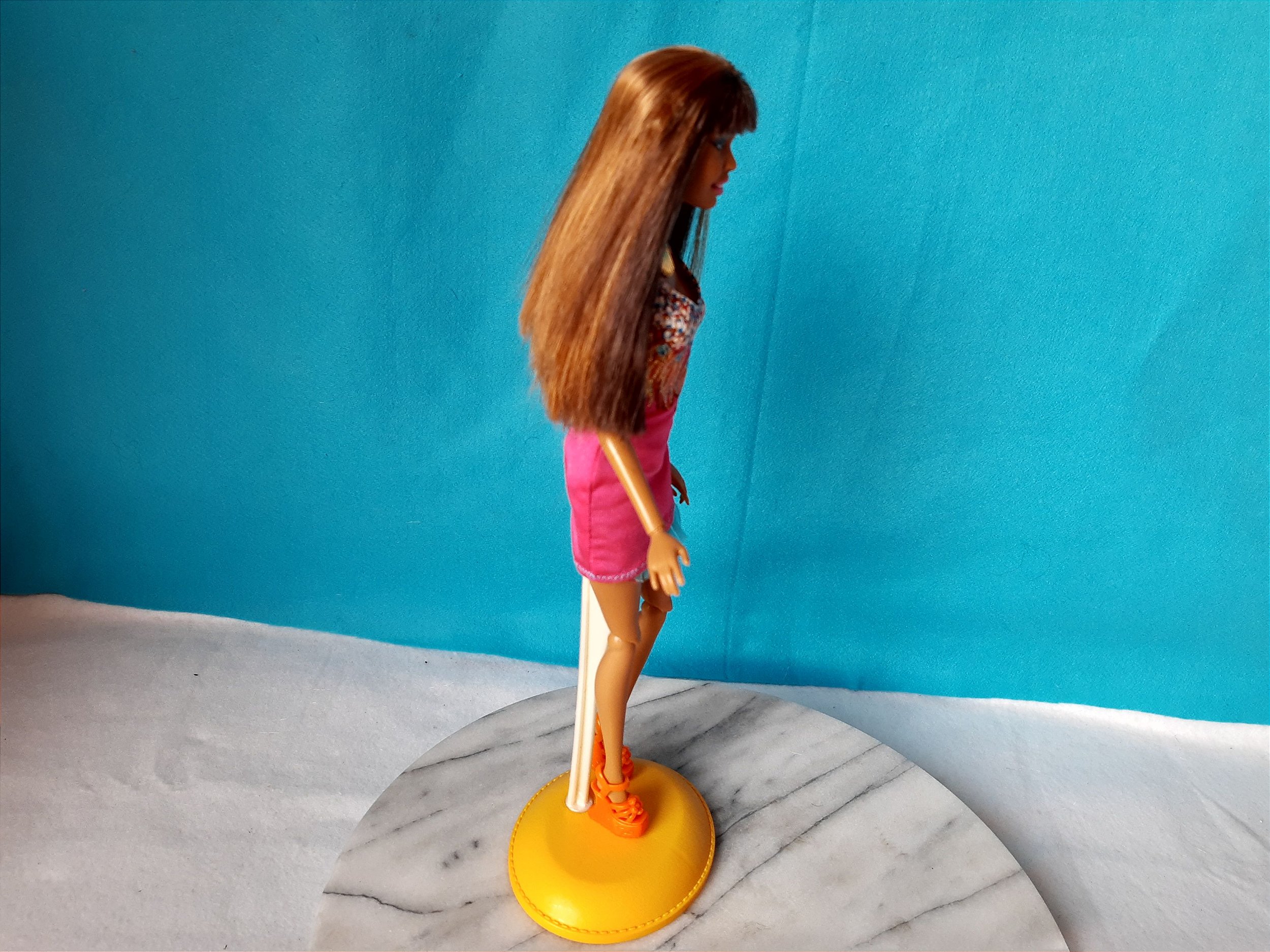 Barbie fashionista articulada Morena Nikki de franjas, Mattel - Taffy ... Barbie fashionista articulada Morena Nikki de franjas, Mattel - Taffy ...