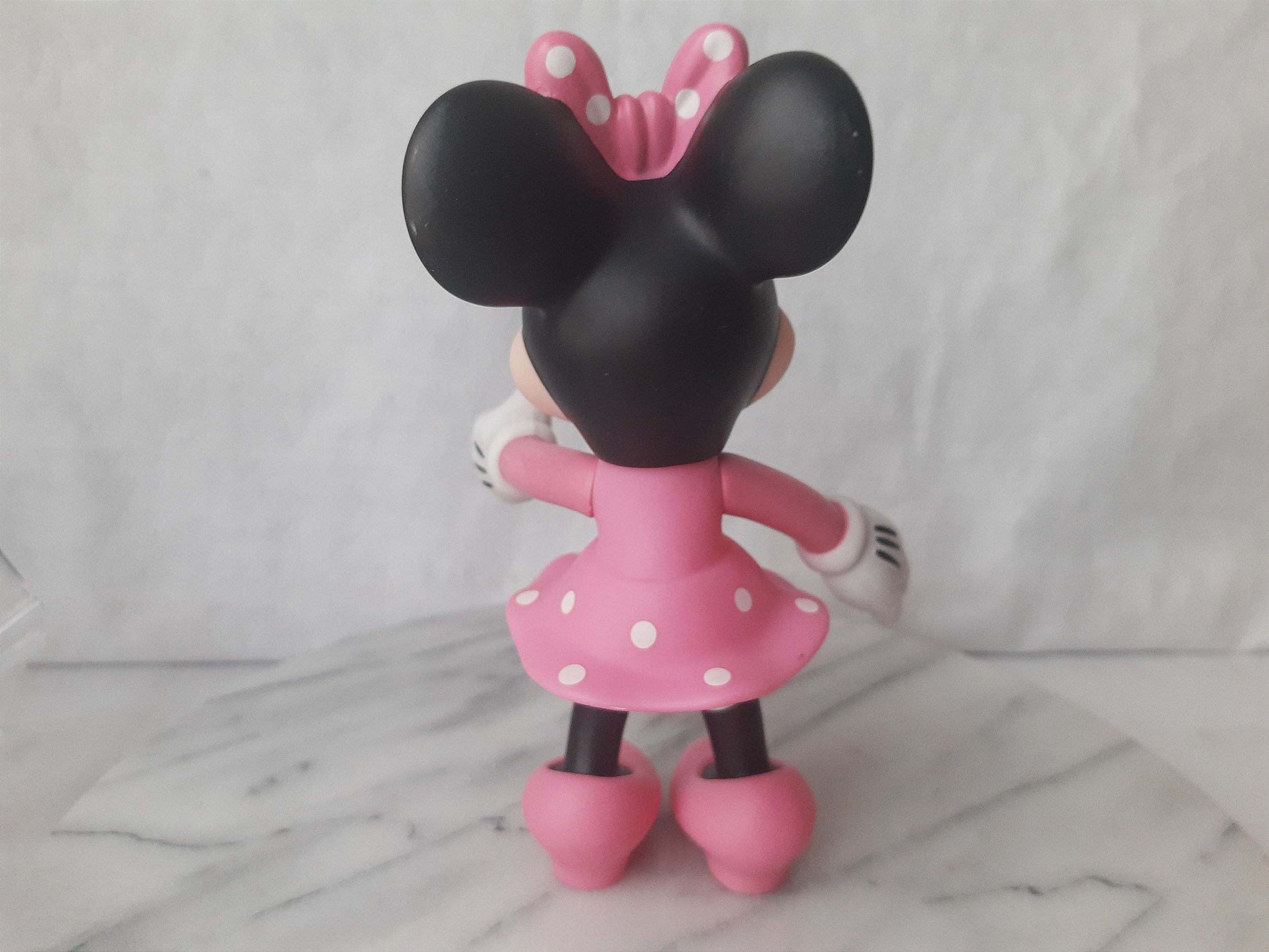 Boneca Minnie rosa de vinil articulada na cabeça, braços, cintura e ...
