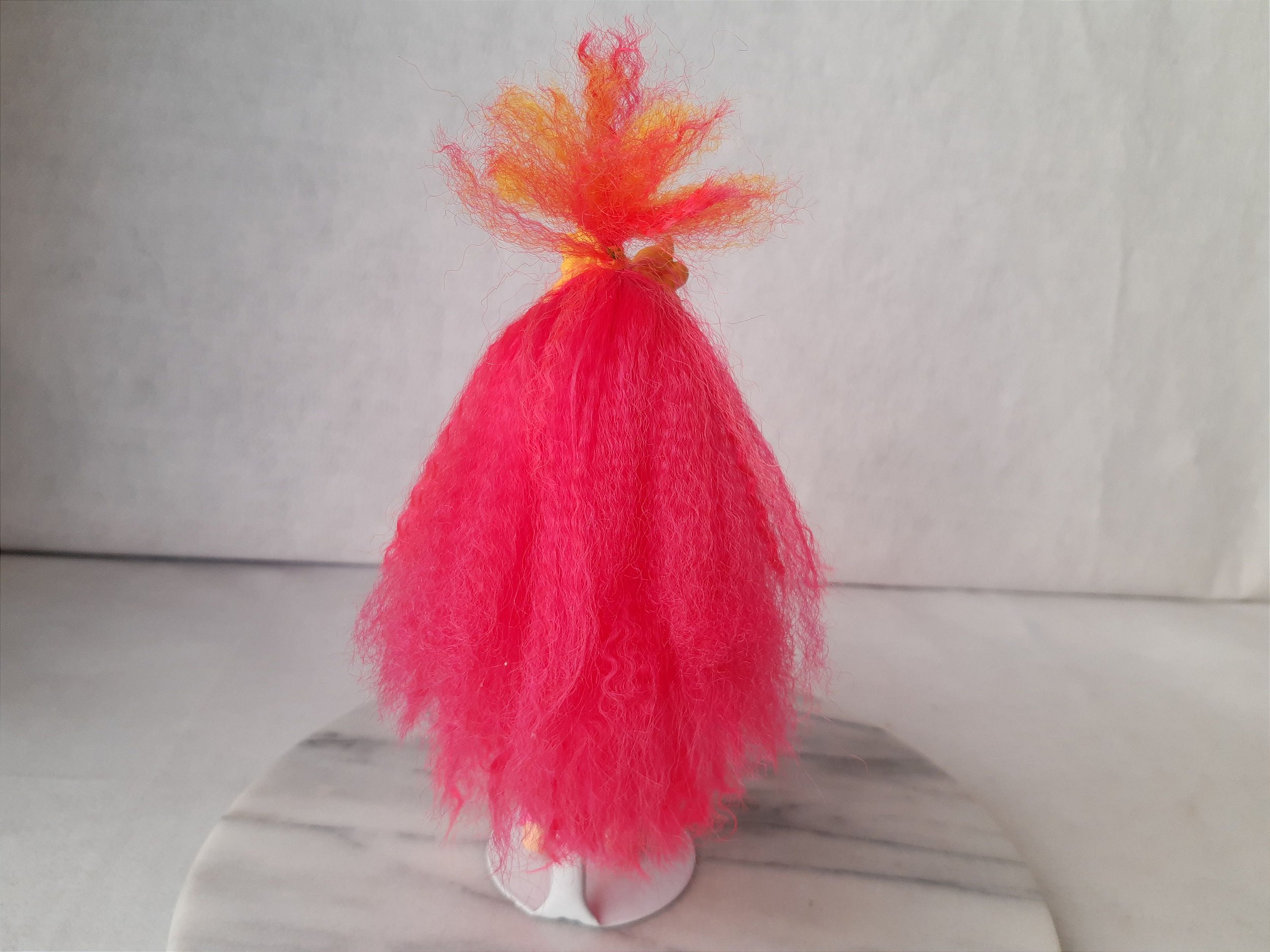 Boneca cave club Emberly, Mattel, 21 cm, sem acessórios - Taffy Shop ...